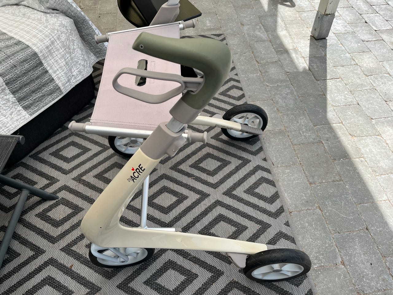 Rollator byACRE Carbon Ultralight | DBA
