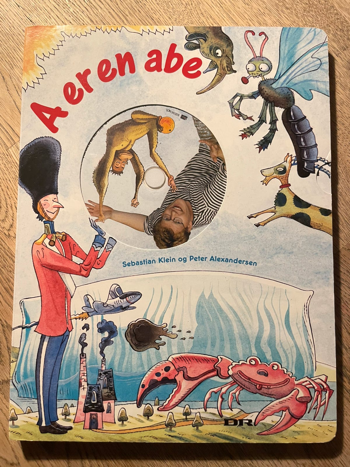 A er en abe, Sebastian Klein og Peter Alexandersen | DBA