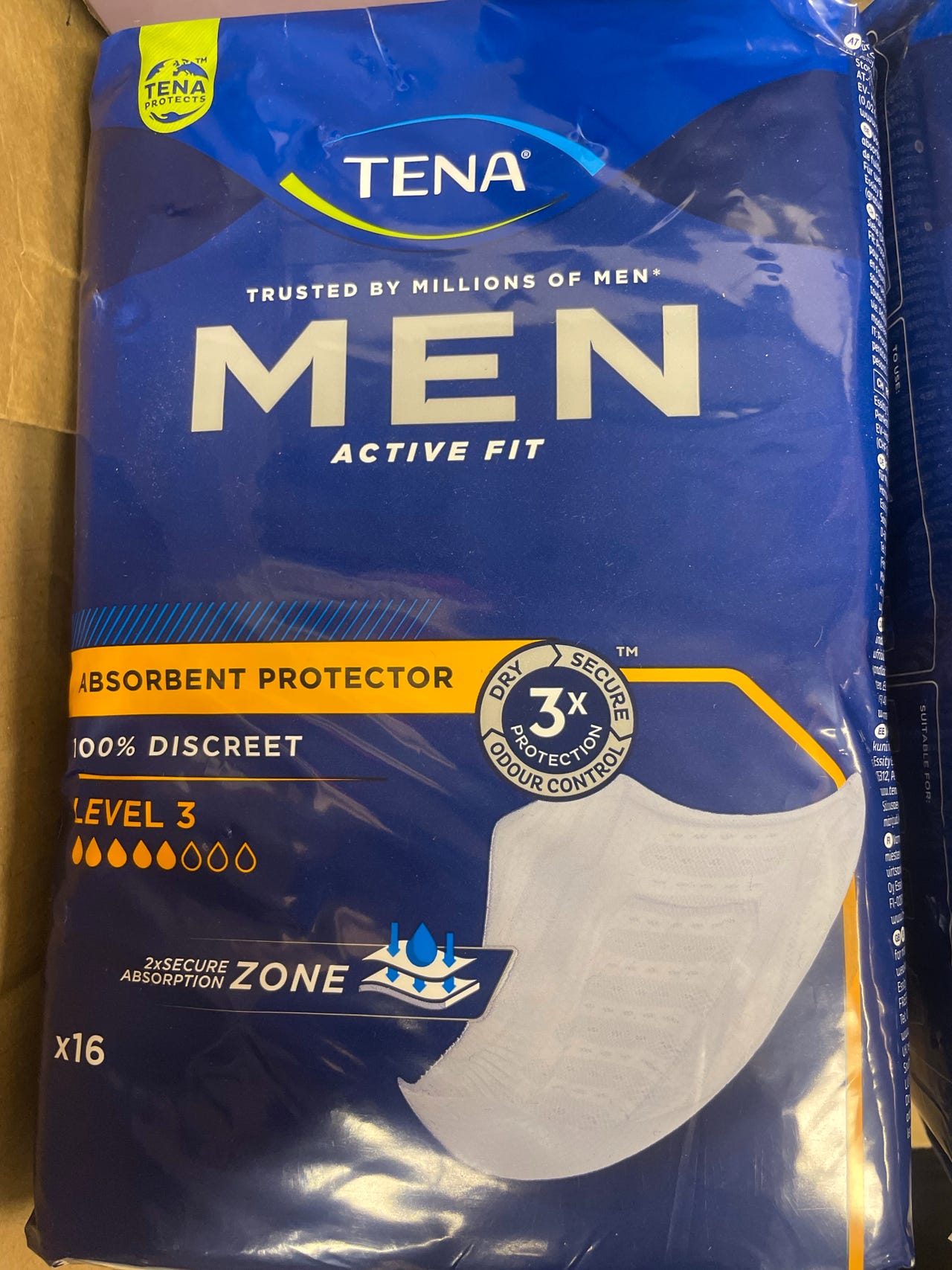 Tena Men Active Fit, 100% discreet | DBA