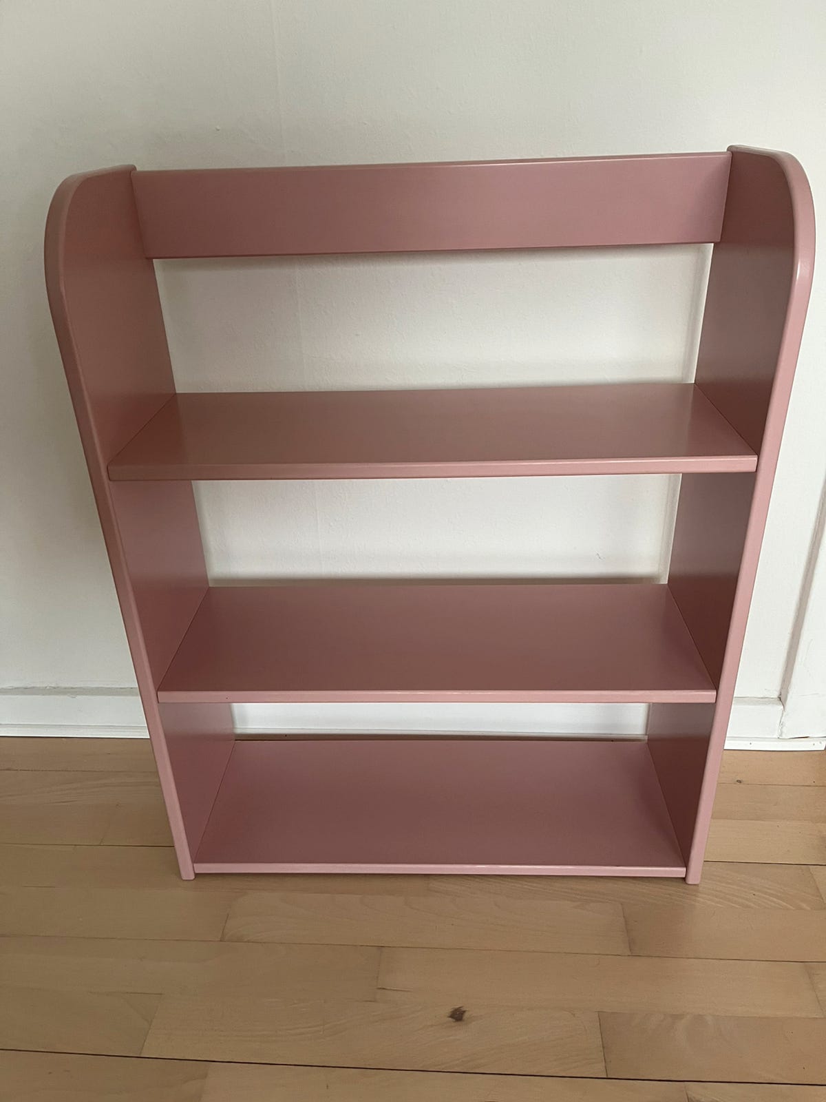 Reol i fin stand | DBA