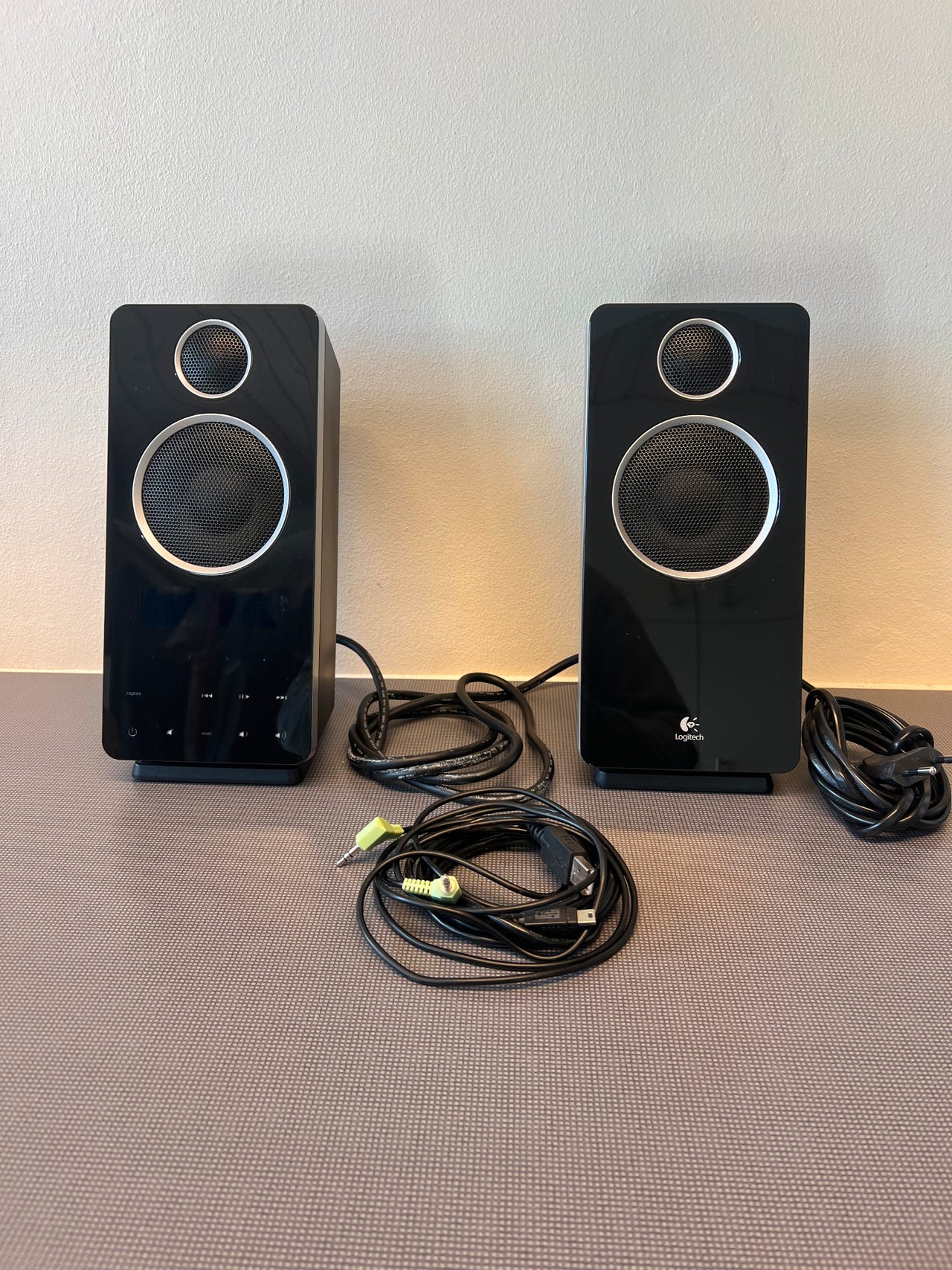 PC højttalere Logitech Z-10 | DBA