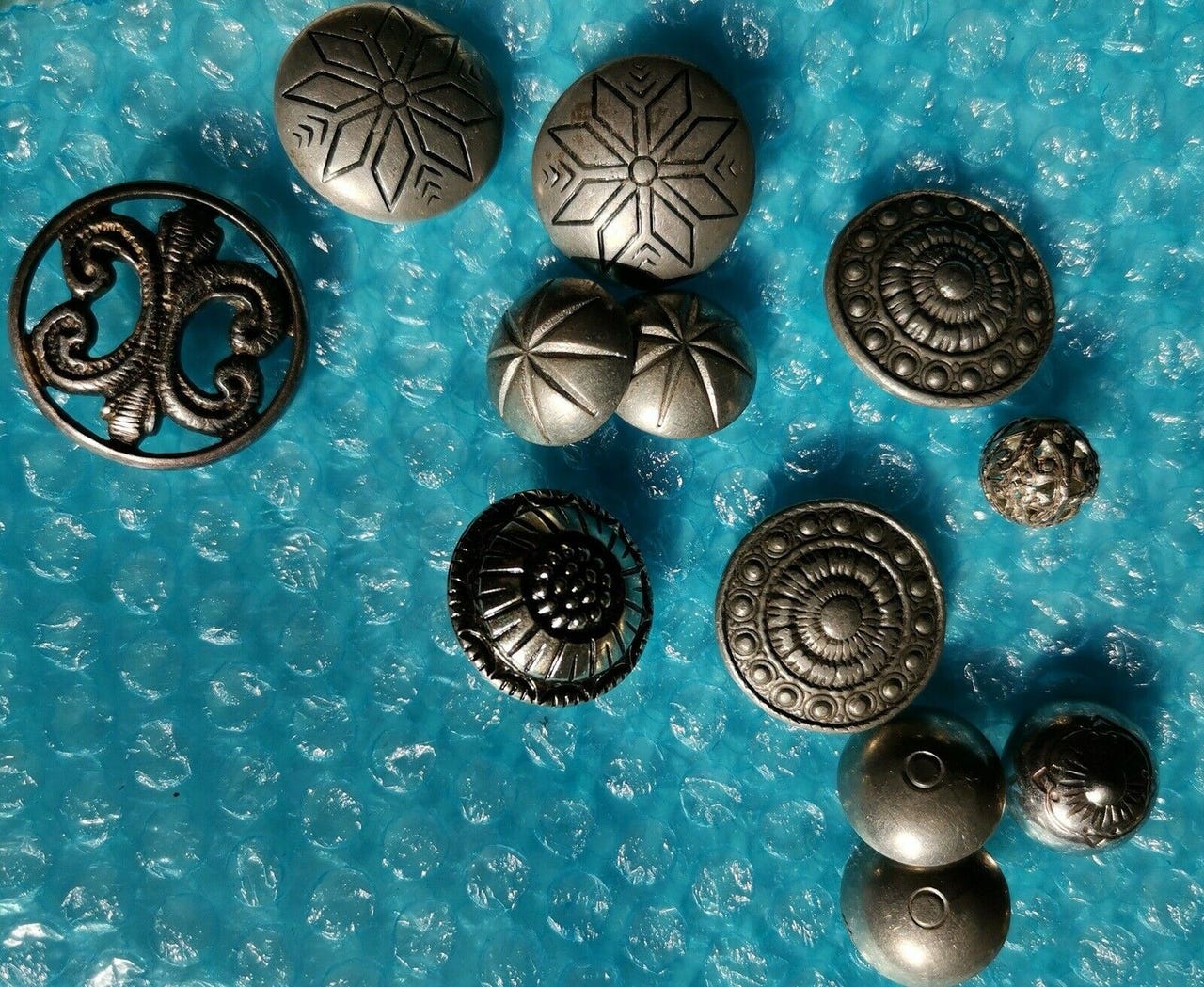 Knapper, Gamle /antikke /vintage metal knapper. | DBA