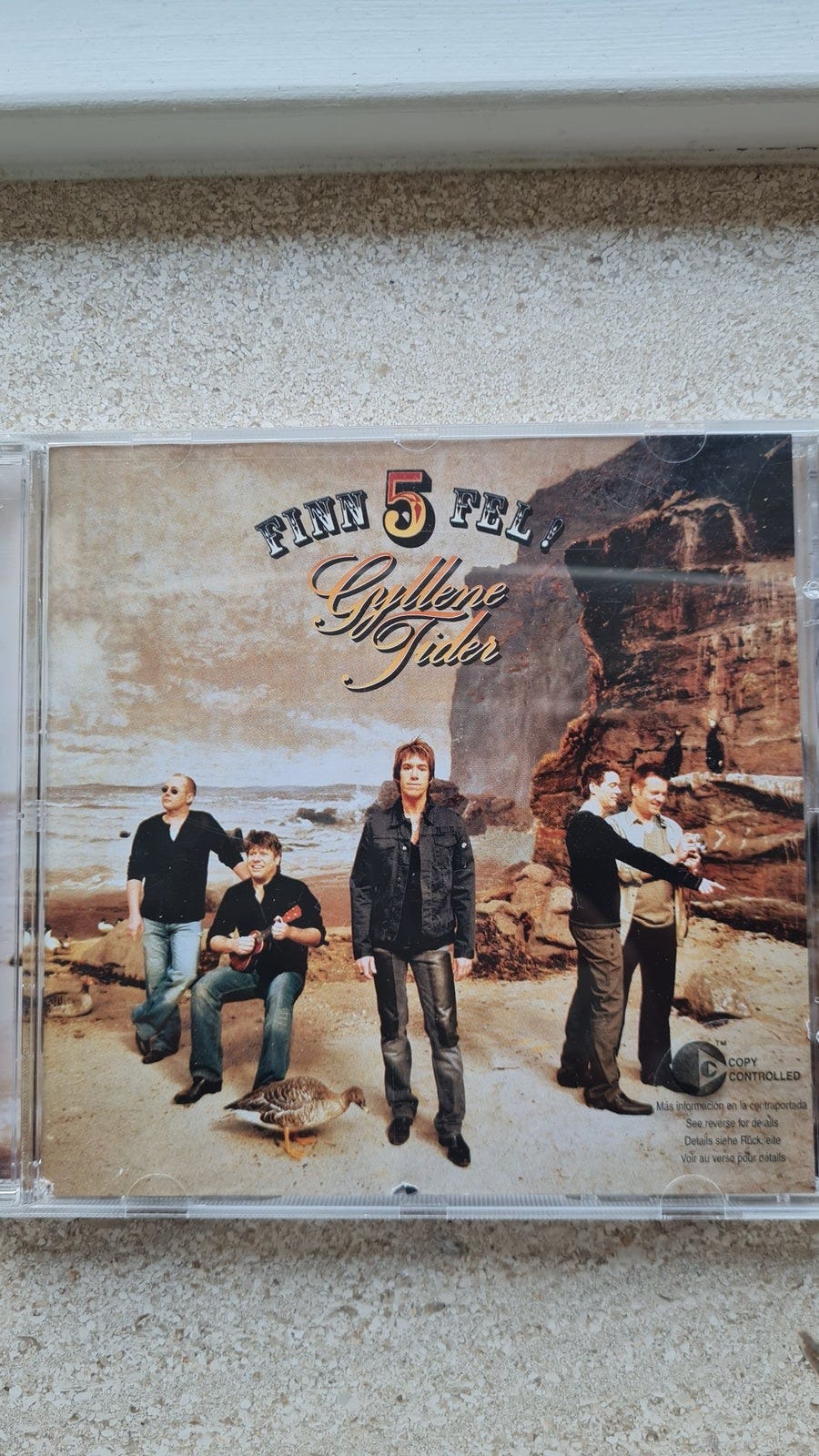 GYLLENE TIDER: FINN 5 FEL !, rock | DBA