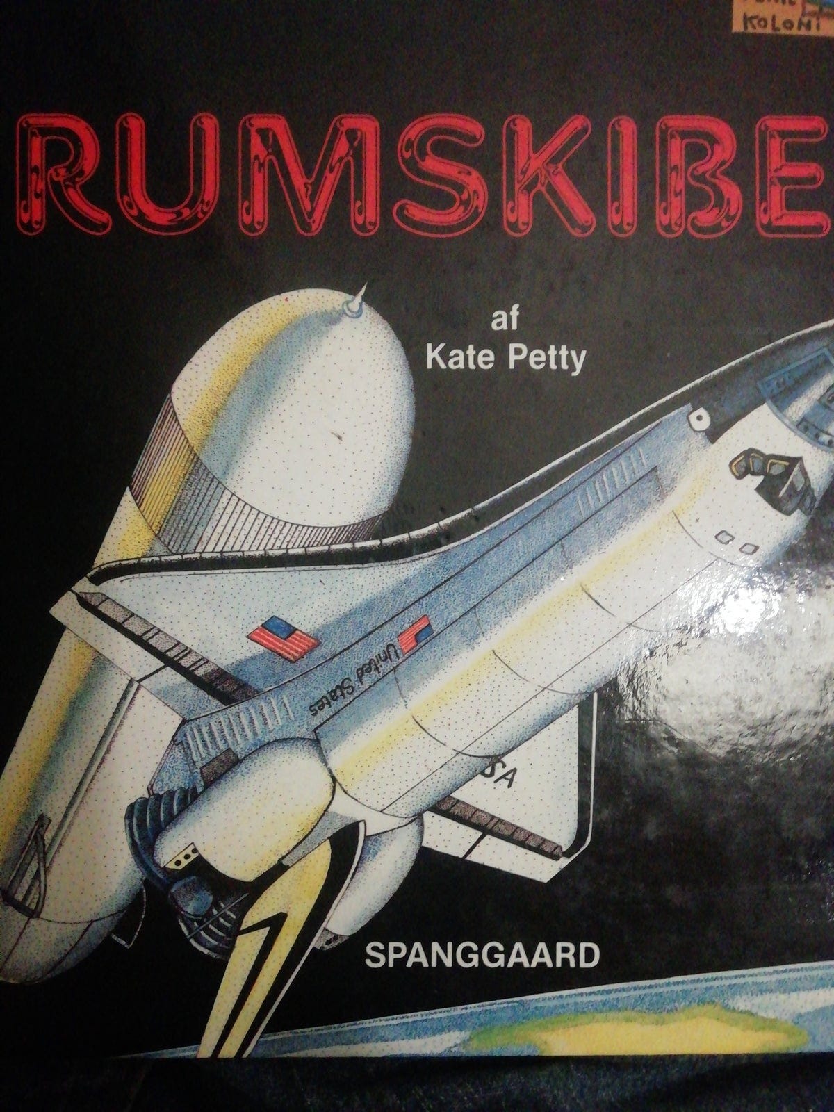 Rumskibe, Kate Petty | DBA