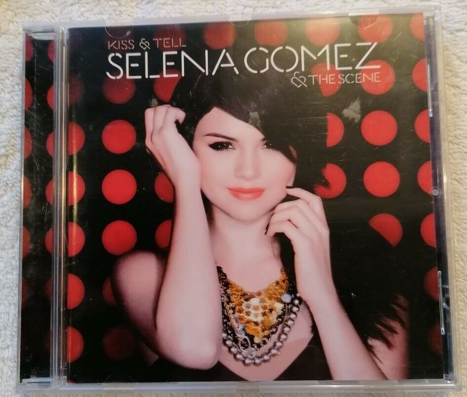 Selena Gomez: Selena Gomez & The Scene – Kiss & Tell, pop | DBA