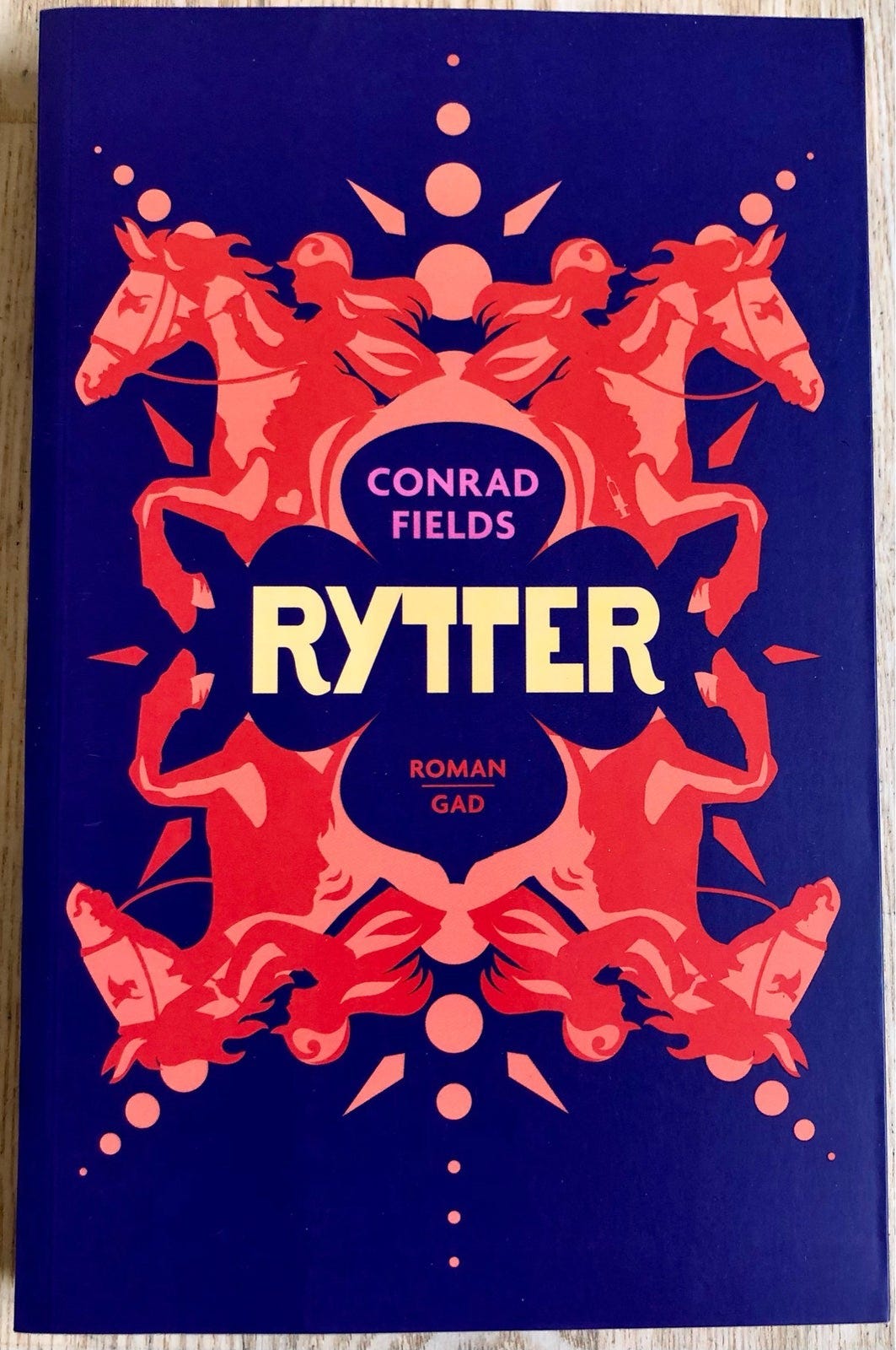 Rytter, Conrad Fields, genre: ungdom | DBA