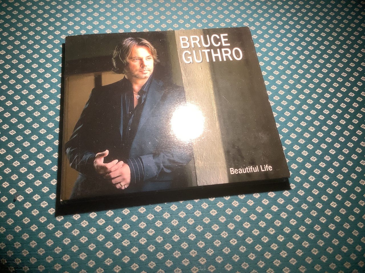 Bruce Guthro: Beautiful Life, pop | DBA