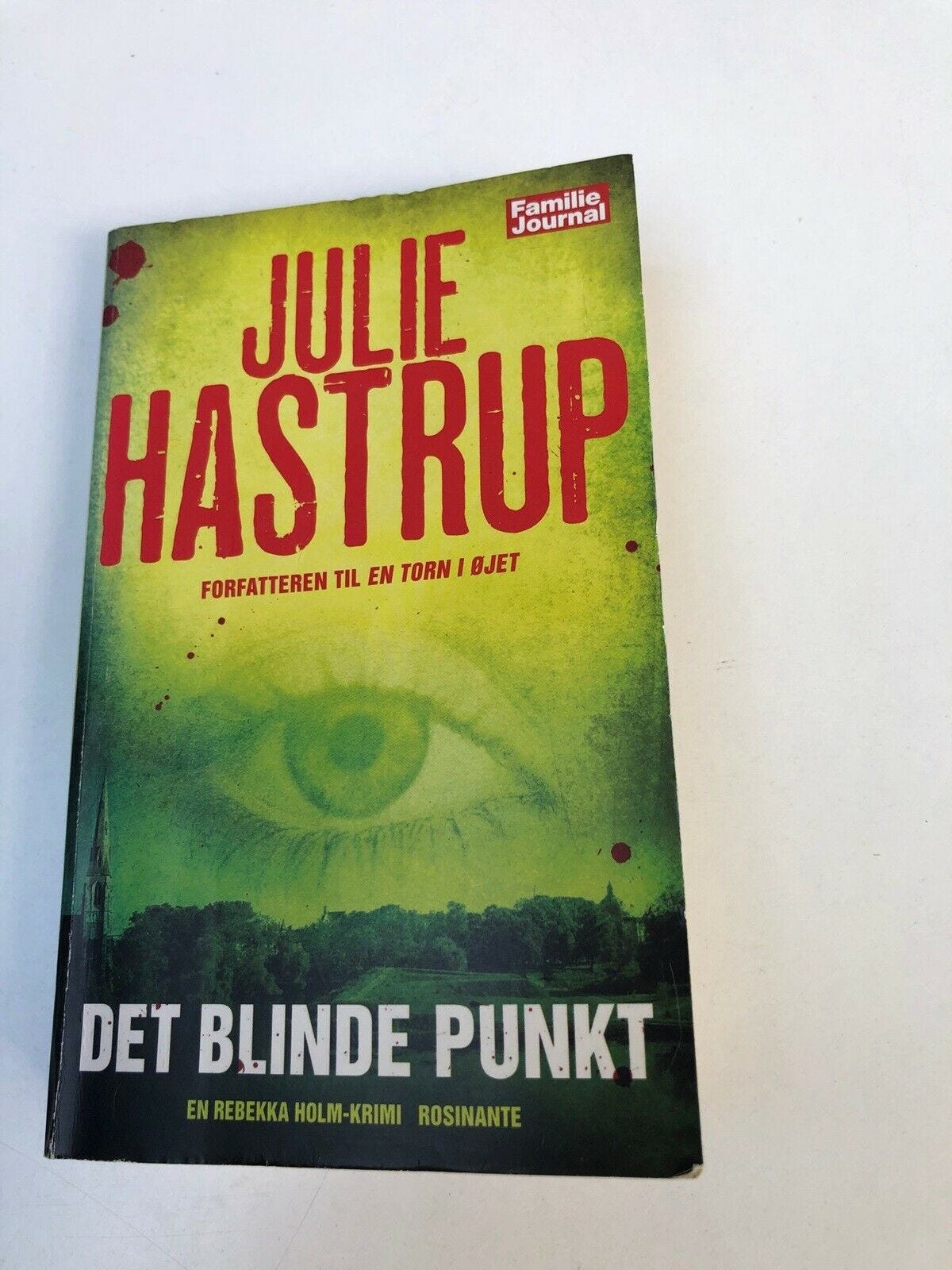 Det Blinde Punkt, Julie Hastrup, genre: krimi og spænding | DBA
