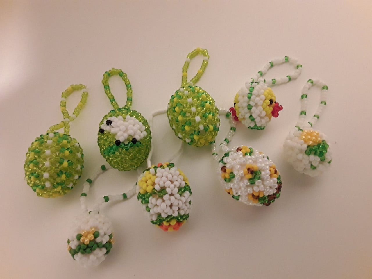 Påske pynt i perler | DBA