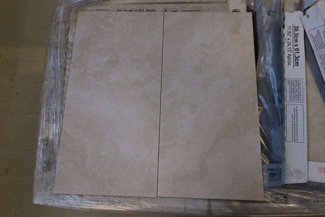 Glaseret gulv og væg flise 30x61cm Beige | DBA