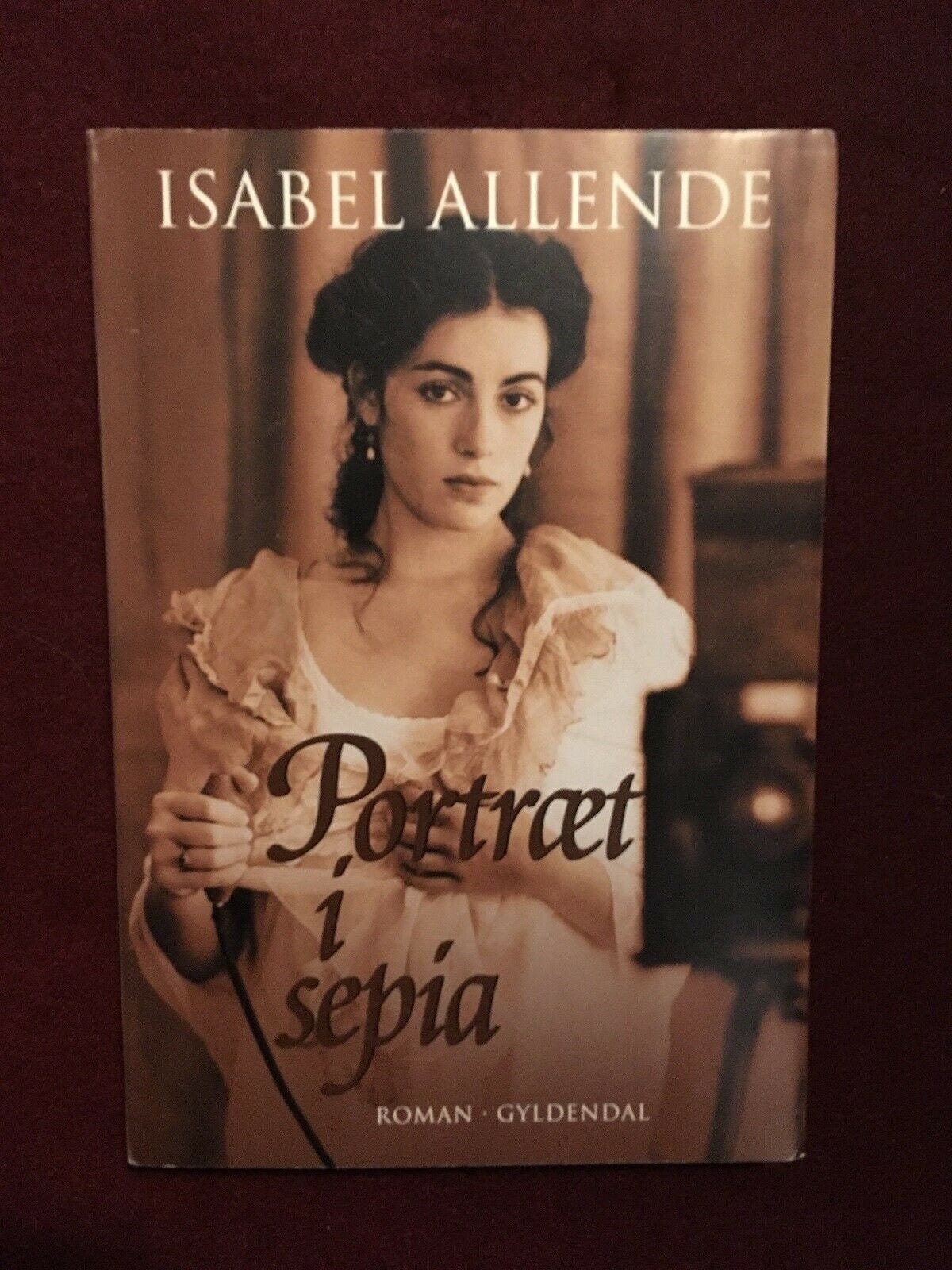 Portræt i Sepia, Isabel Allende, genre: roman | DBA