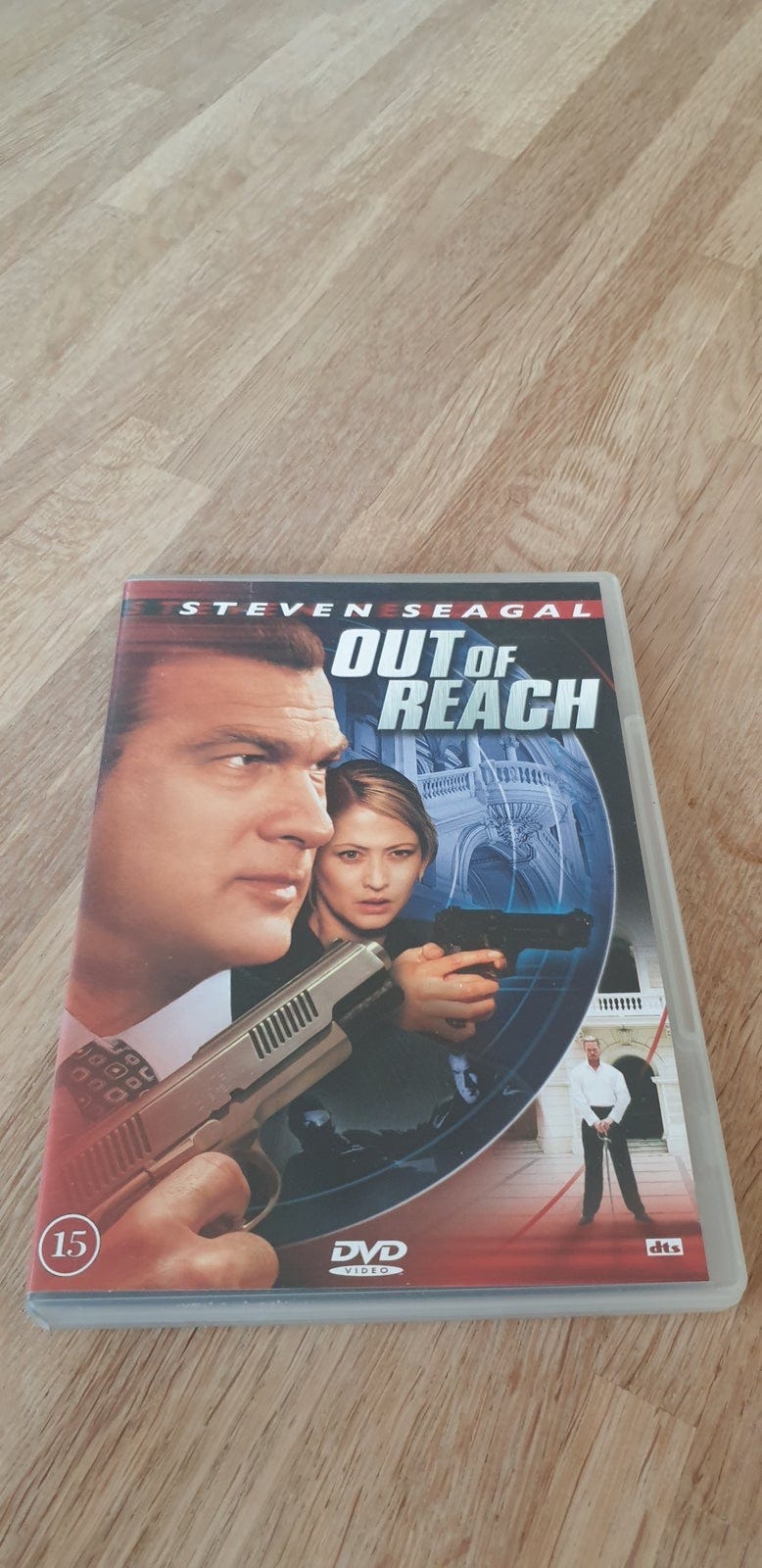 Out Of Reach, instruktør Po-Chih Leong, DVD | DBA