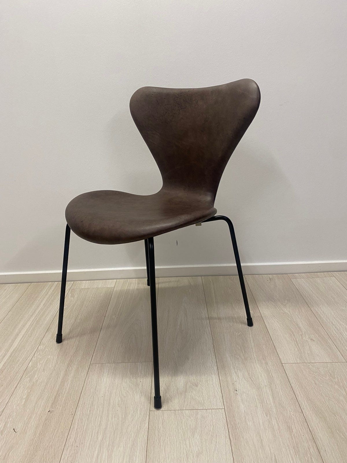 3107 syver stol af Arne Jacobsen, | DBA