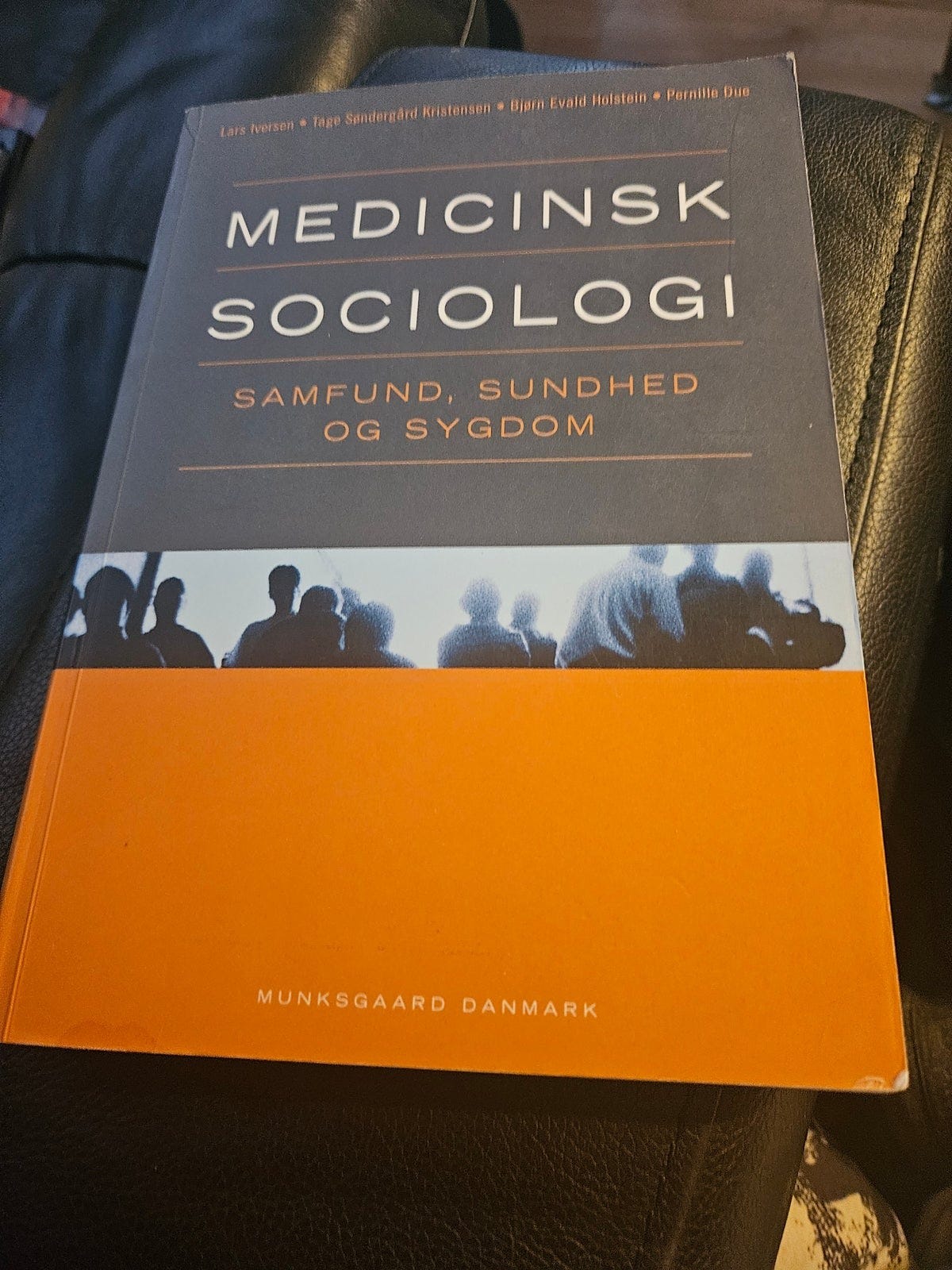 Medicinsk sociologi, Lars Iversen m.fl., emne: sociologi | DBA