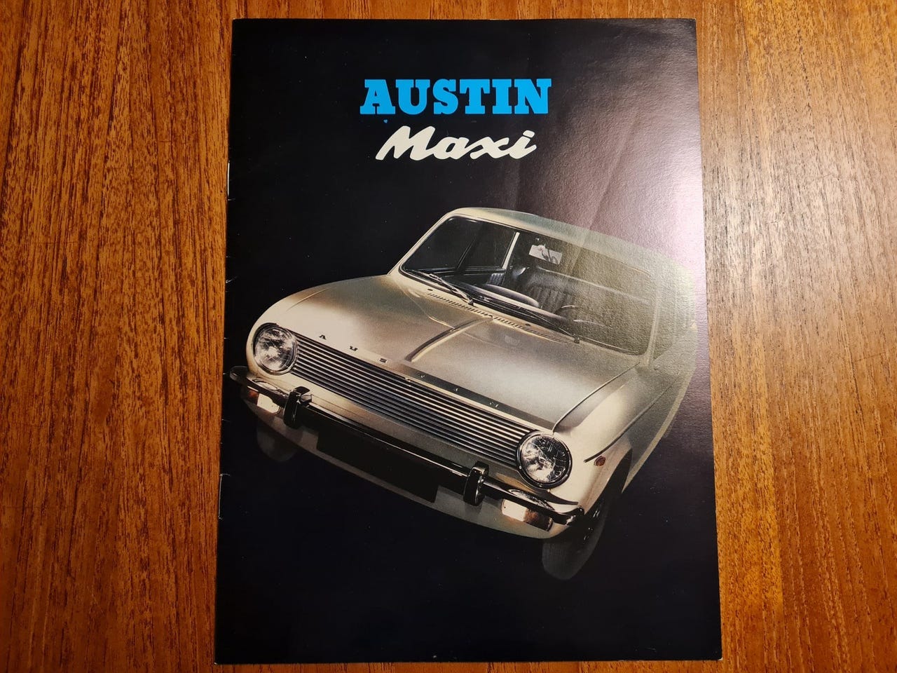 Austin Maxi modelbrochure fra omkring 1970. 12 sider på Dansk med gode ...