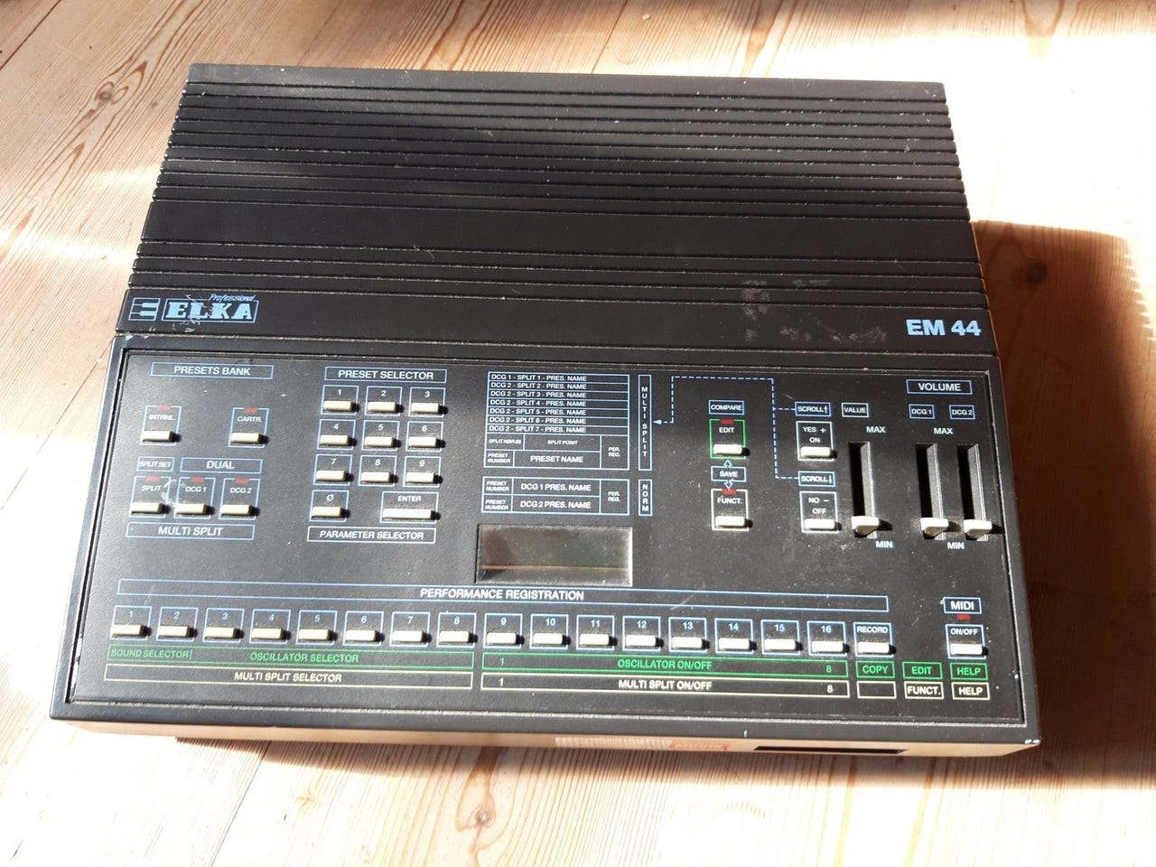 Vintage Synth - Elka EM-44 | DBA