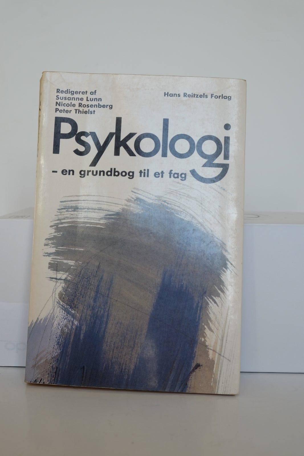 Psykologi - en grundbog til et fag, Susanne Lunn, Peter Thielst | DBA