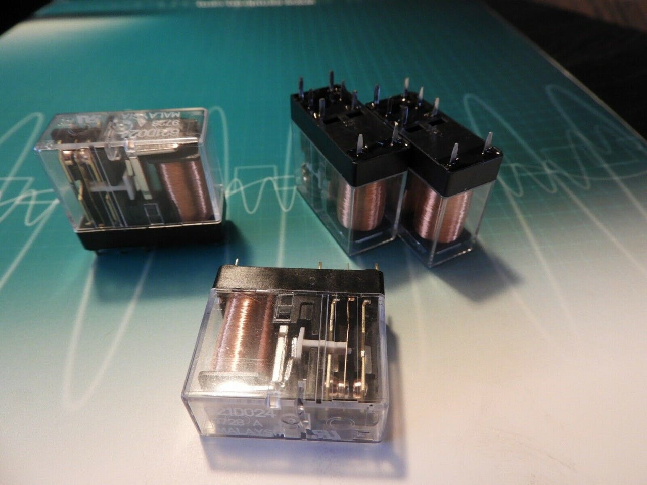 Andet, Fujitsu relæ 621D024, skala 1:1 | DBA