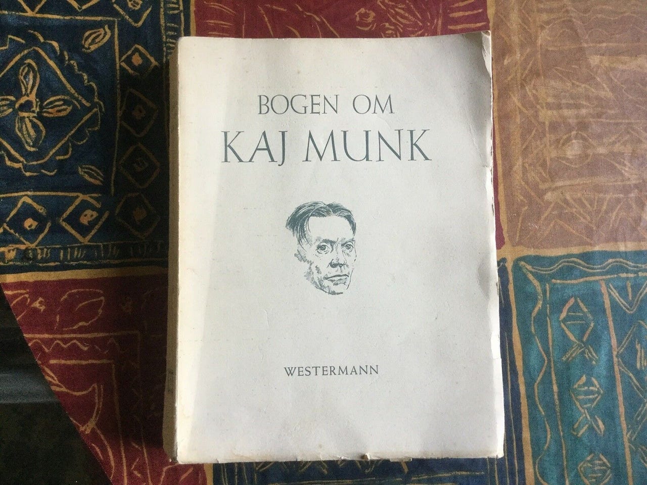 Bogen om Kaj Munk, Skrevet af hans venner | DBA