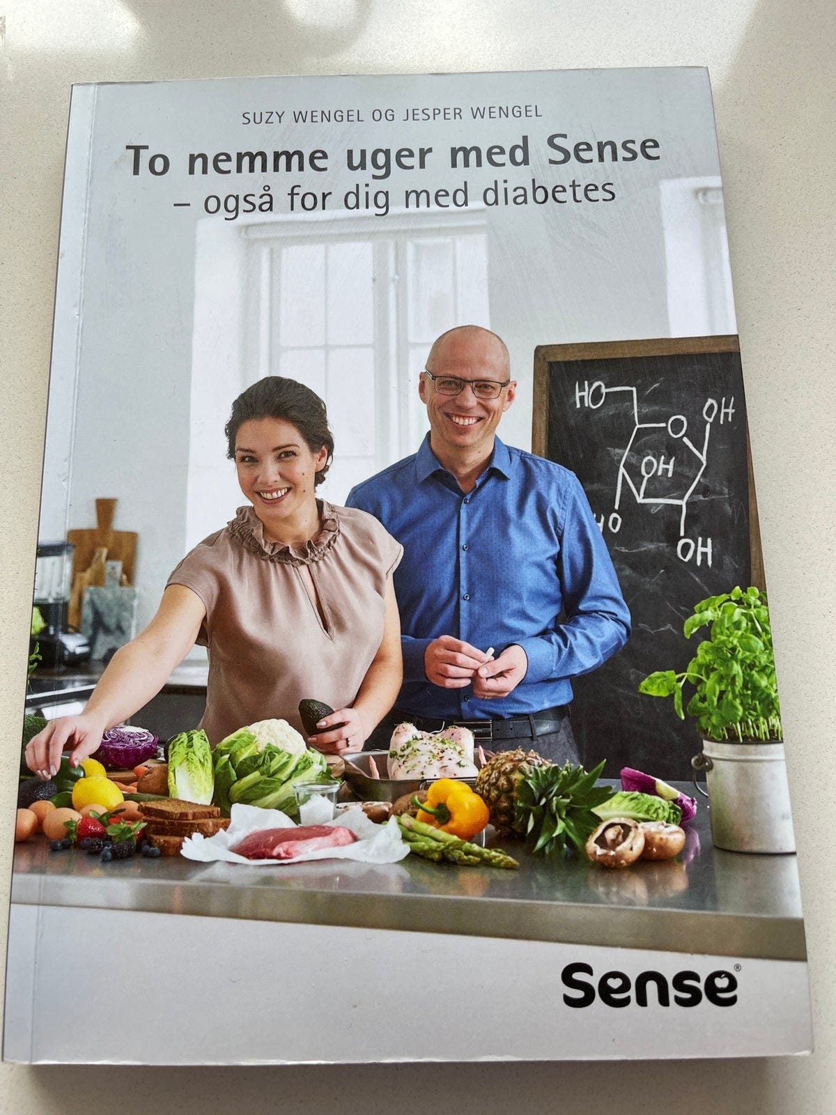 Sense. To nemme uger med Sense, Suzy Wengel, emne: krop og sundhed | DBA