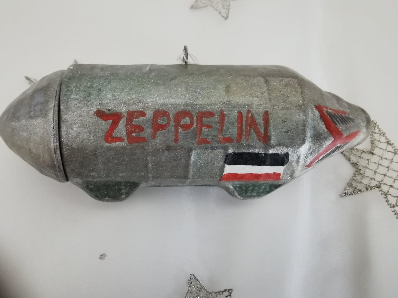 Antik zeppelin PAP CANDY CONTAINER | DBA