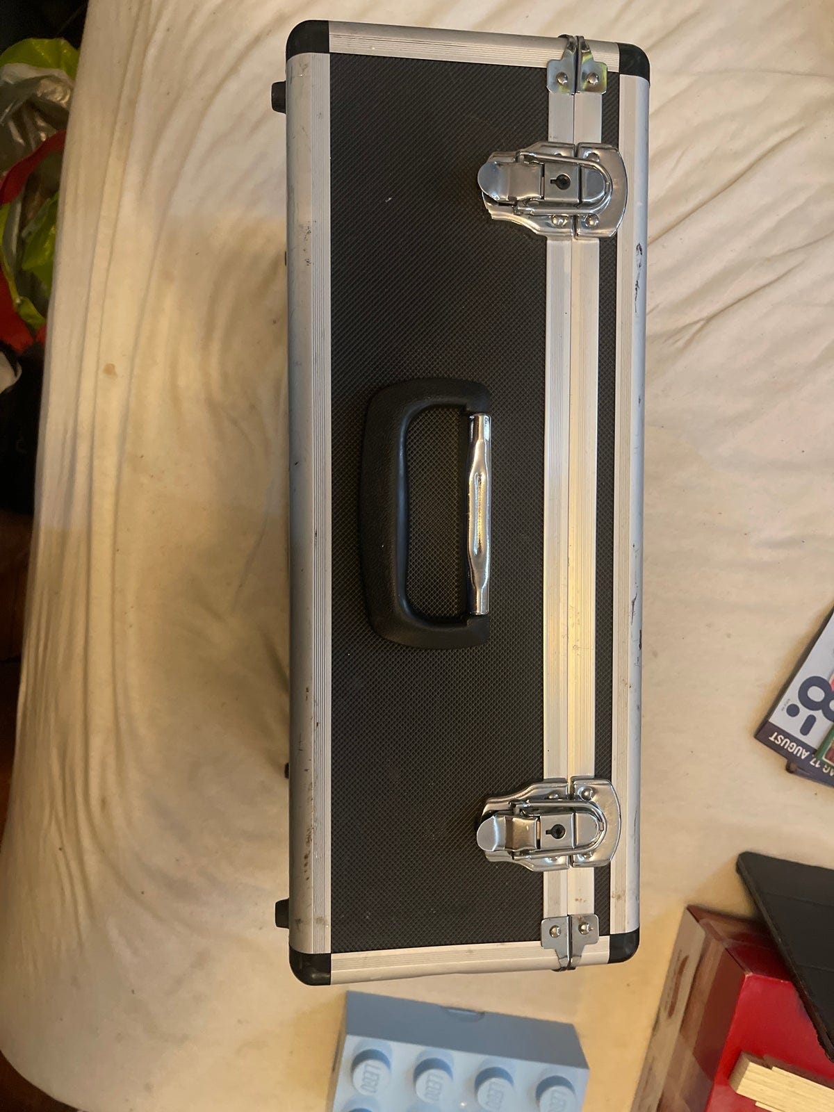 Andre samleobjekter, Transport kuffert metal | DBA