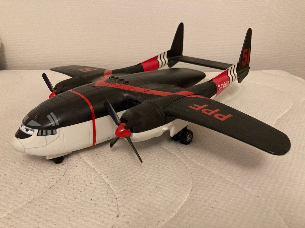 Fly, Disney/Pixar Planes Brandfly | DBA