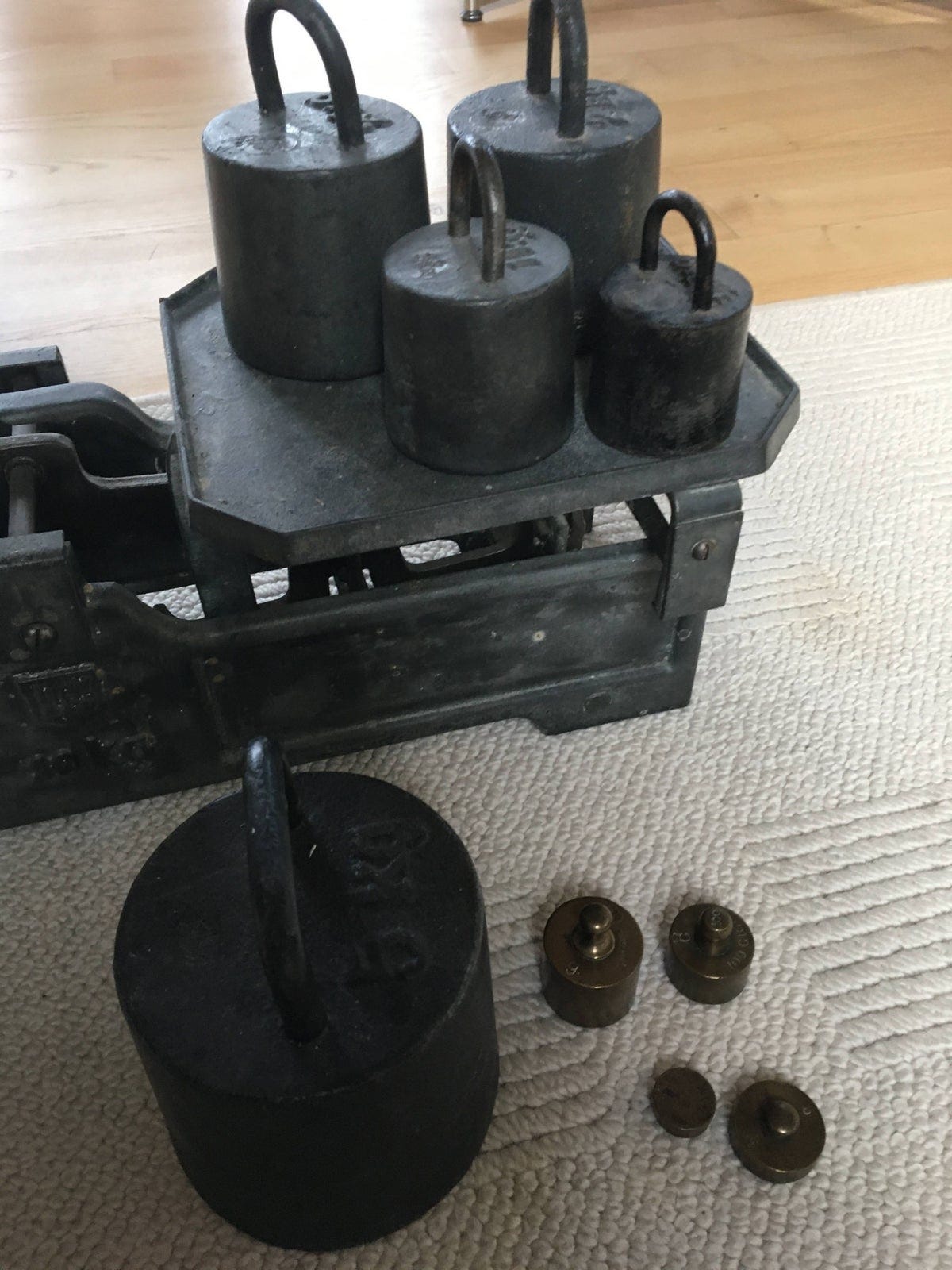 Vægt med lodder | DBA