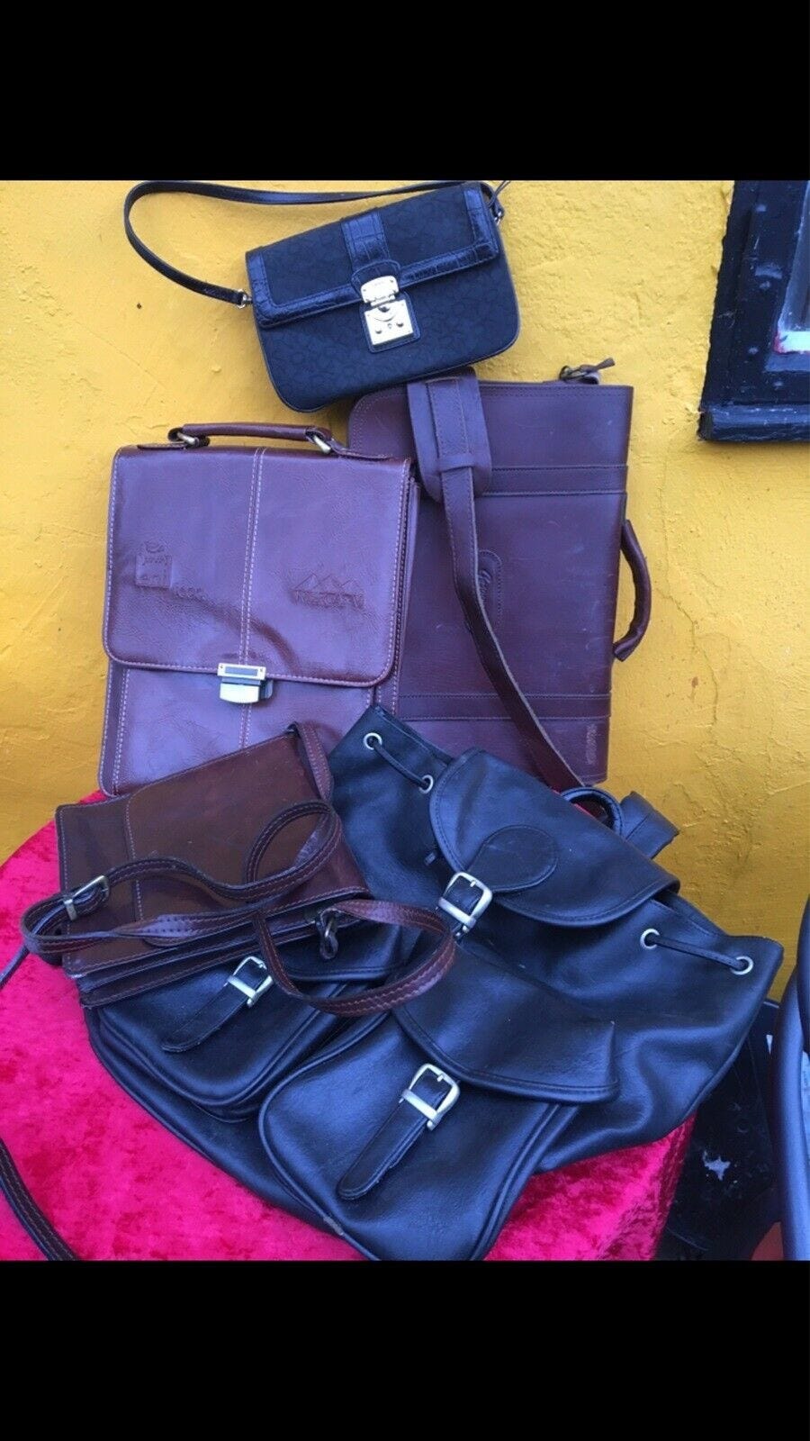 Skuldertaske, DKNY og Div fede læder tasker - 199,-/stk | DBA