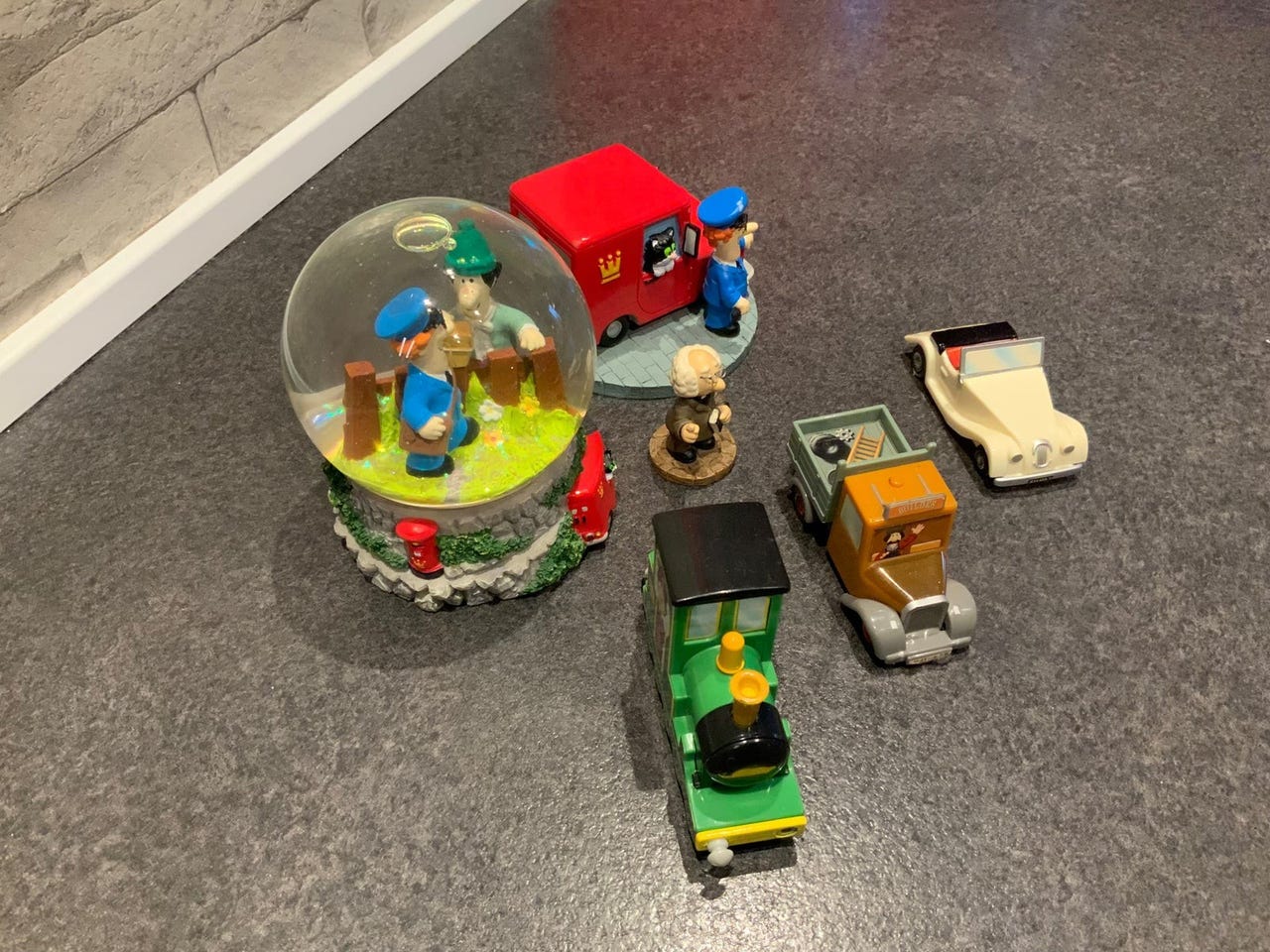 Legetøj, Postman Per samler objekter | DBA