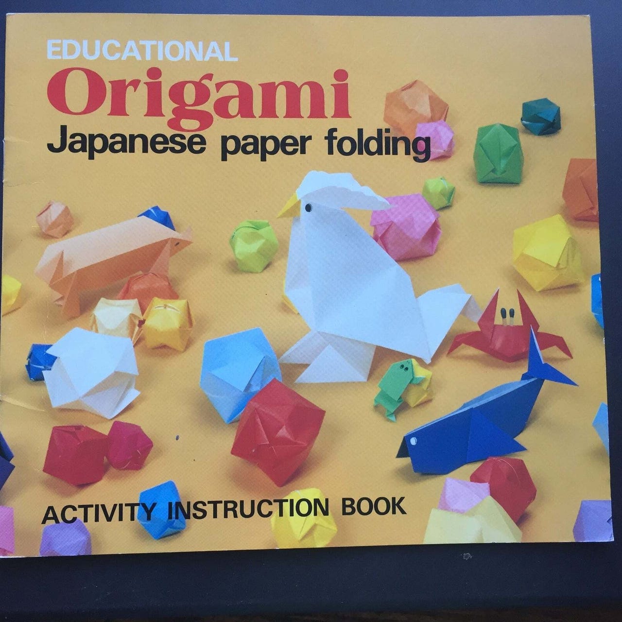 ORIGAMI - Japanese paper folding - , ACTIVITY INSTRUCTION BOOK, emne: | DBA