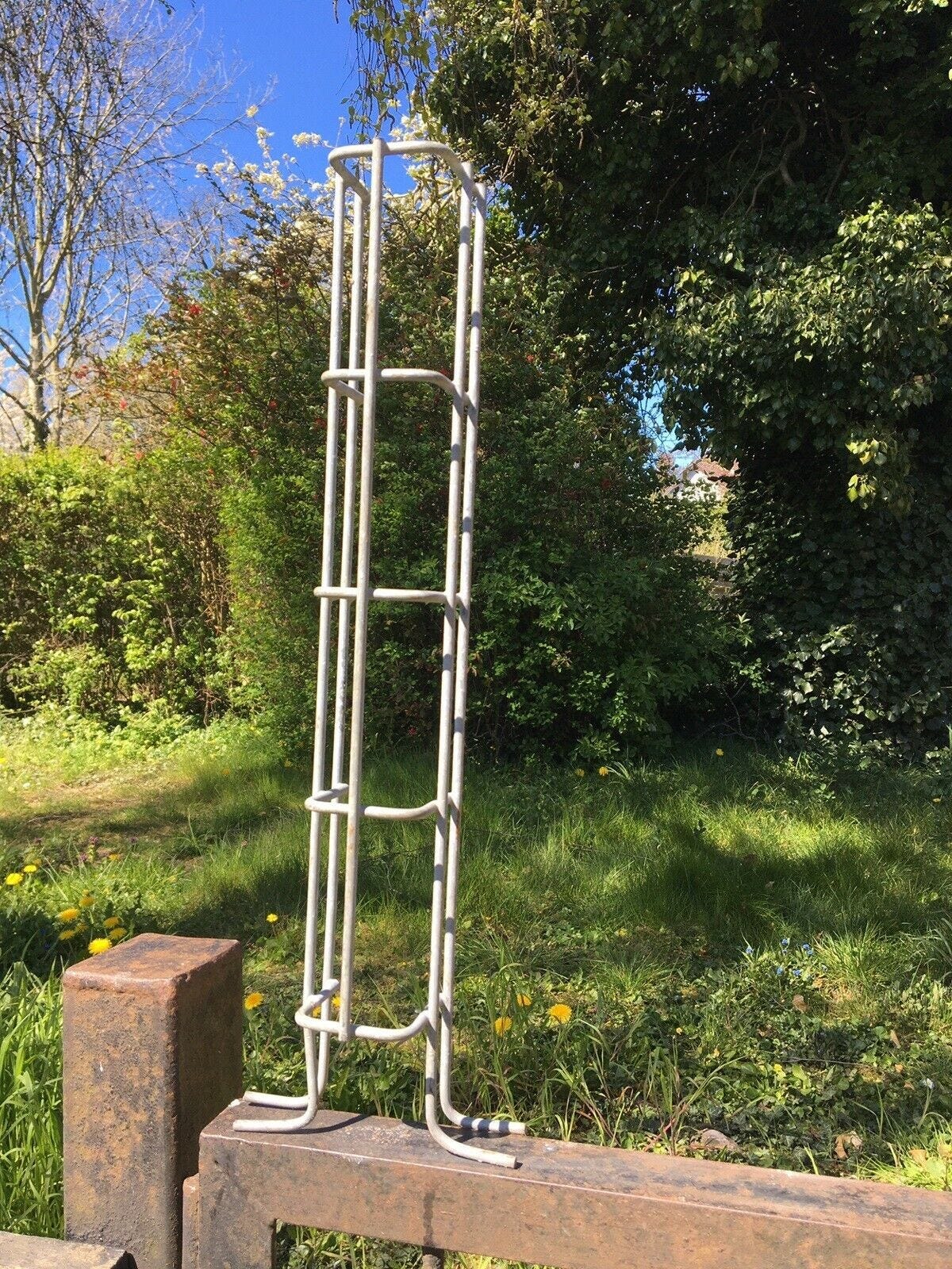 Massiv zink holder , Dansk | DBA