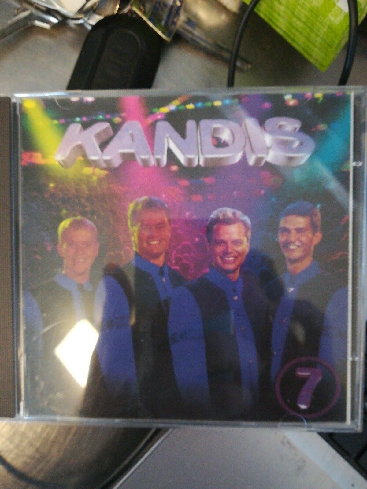 Kandis: Liv nu livet, pop | DBA