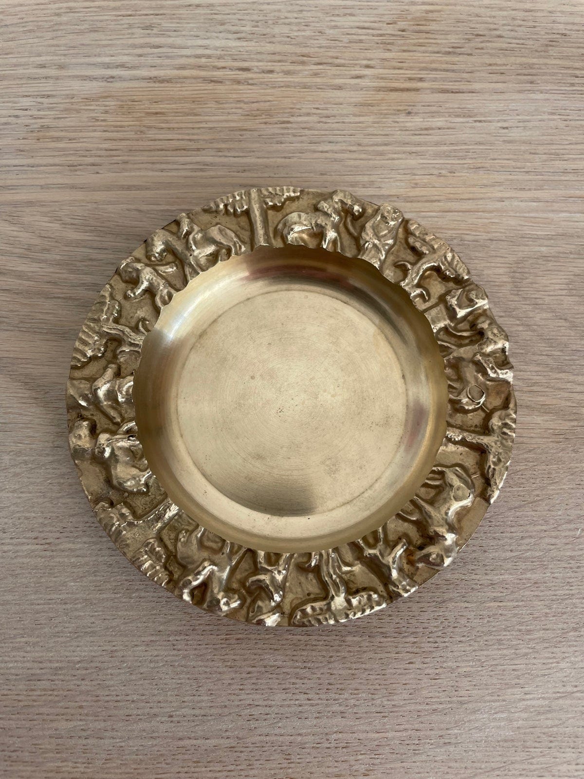 Antikt lille fad af massiv bronze , Bronze, 100 år gl. | DBA