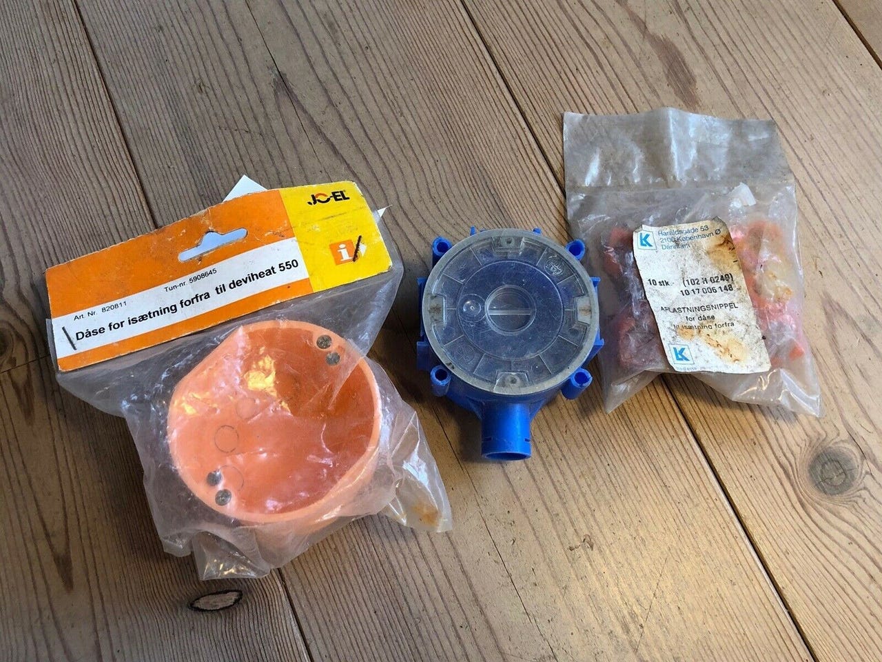 Dåser til isætning forfra til deviheat 550, LK + JOEL | DBA