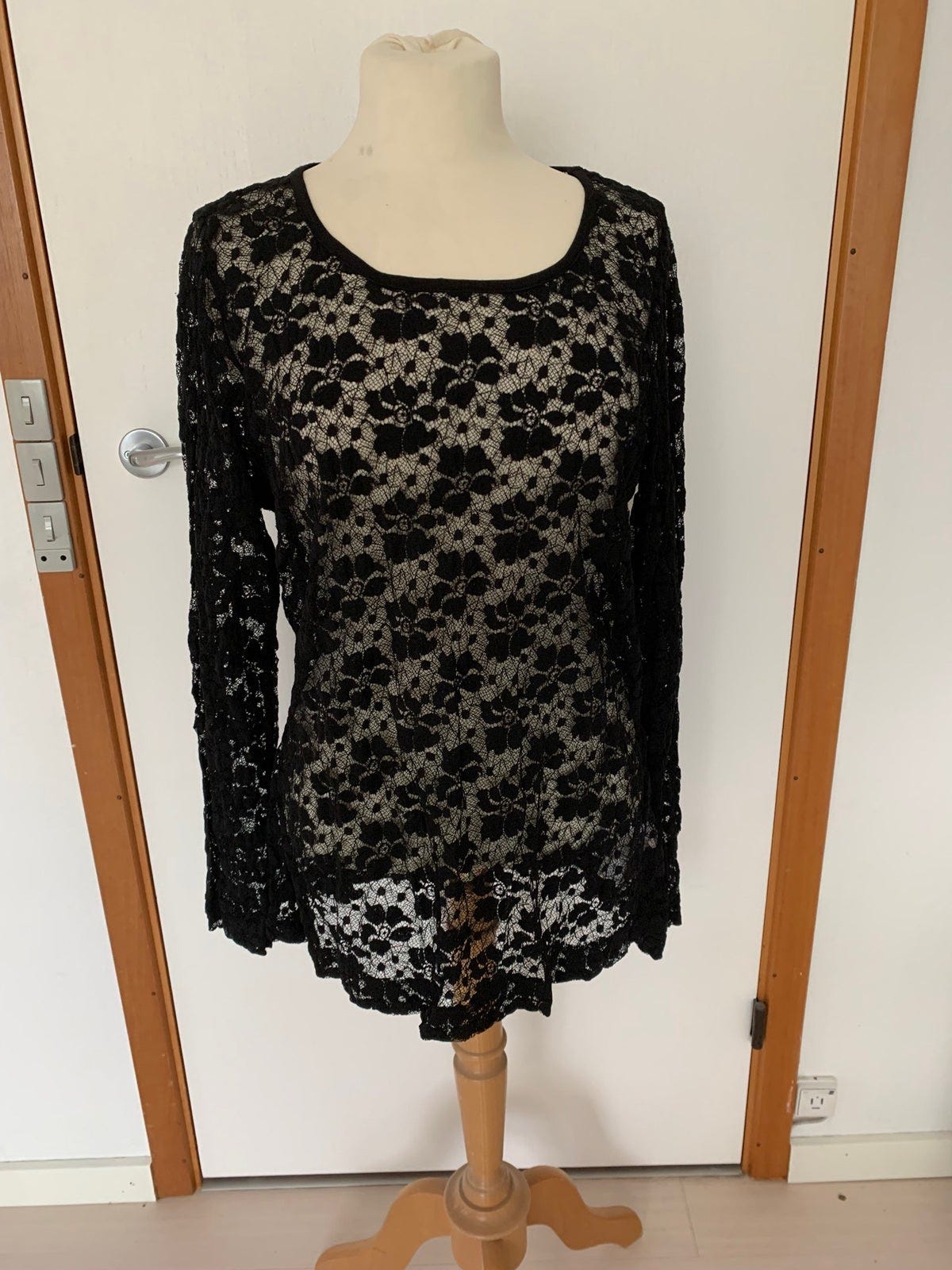 Bluse, Eva og Claudi, str. 44 | DBA