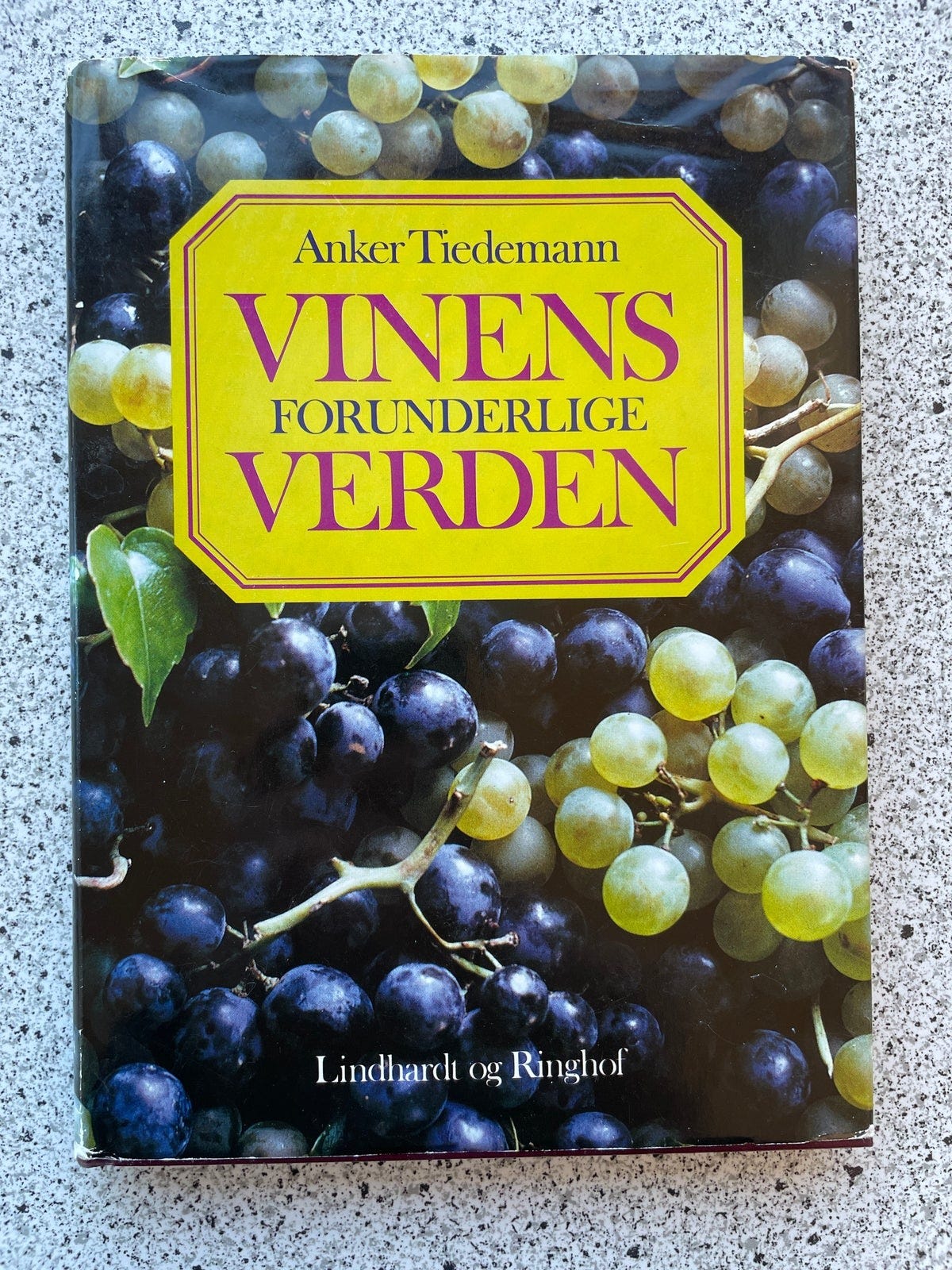 Vinens forunderlige verden, Anker Tiedemann, emne: mad og vin | DBA