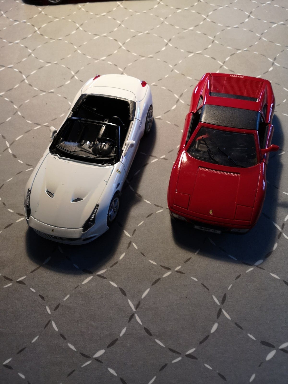 Biler, Ferrari modelbiler | DBA