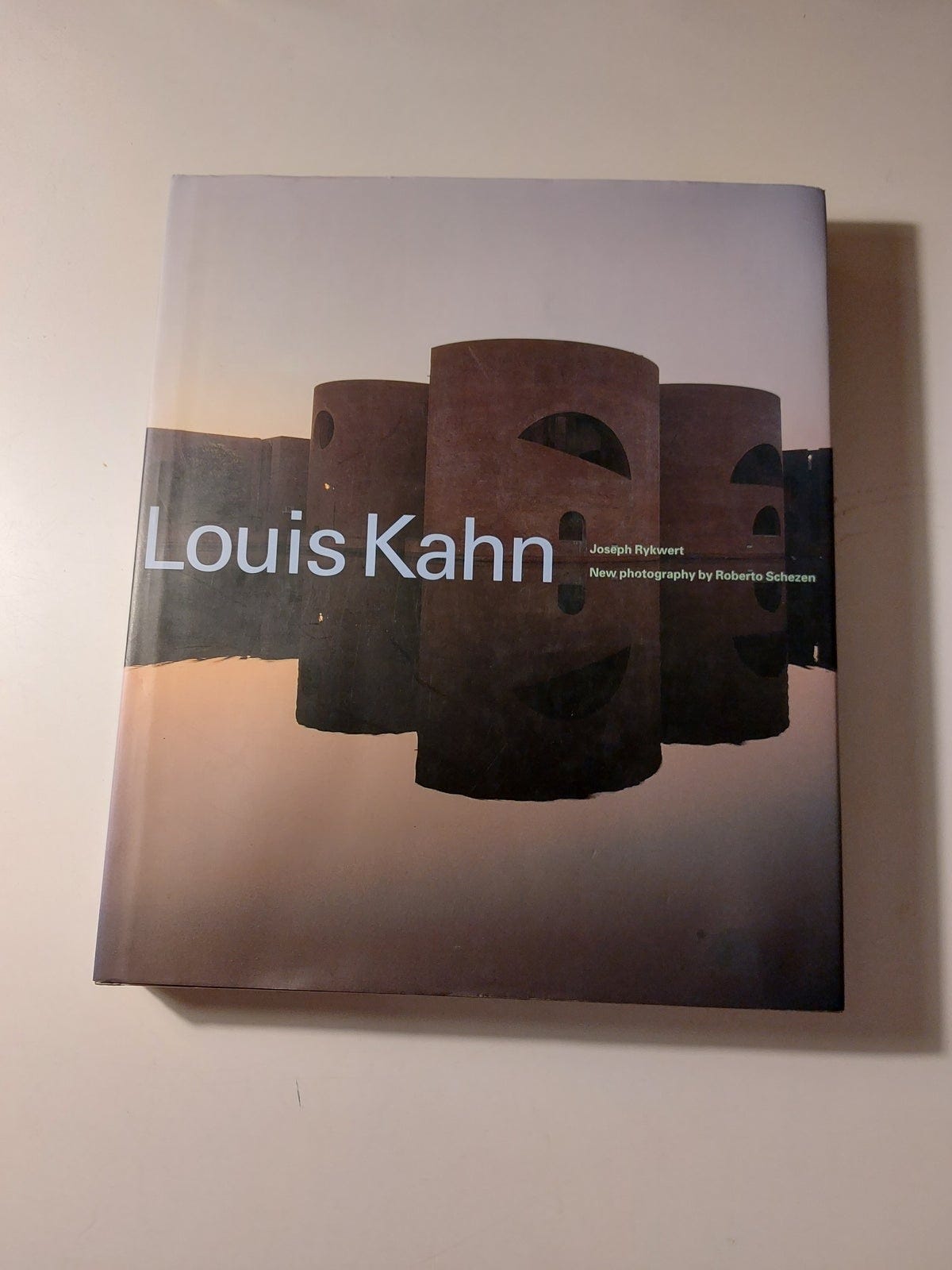 LOUIS KAHN, Joseph Rykwert & Roberto Schezen, emne: arkitektur | DBA