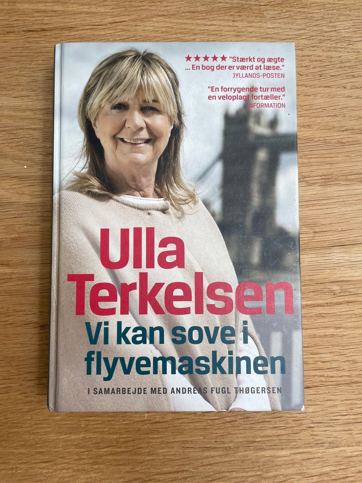 Vi kan sove i flyvemaskinen, Ulla terkelsen | DBA