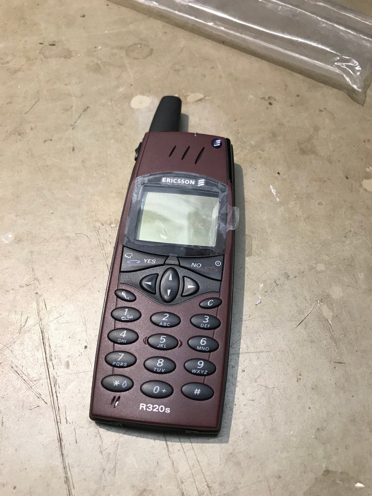 Ericsson R320s, Perfekt | DBA