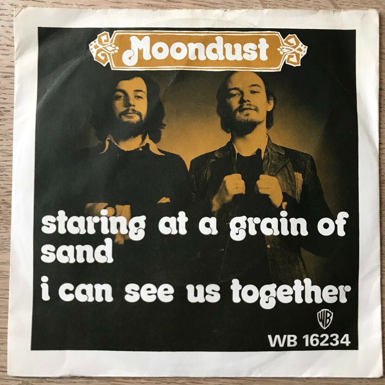 Single, Moondust (Lasse Helner/Jørn Mader), Staring At A Grain Of Sand ...