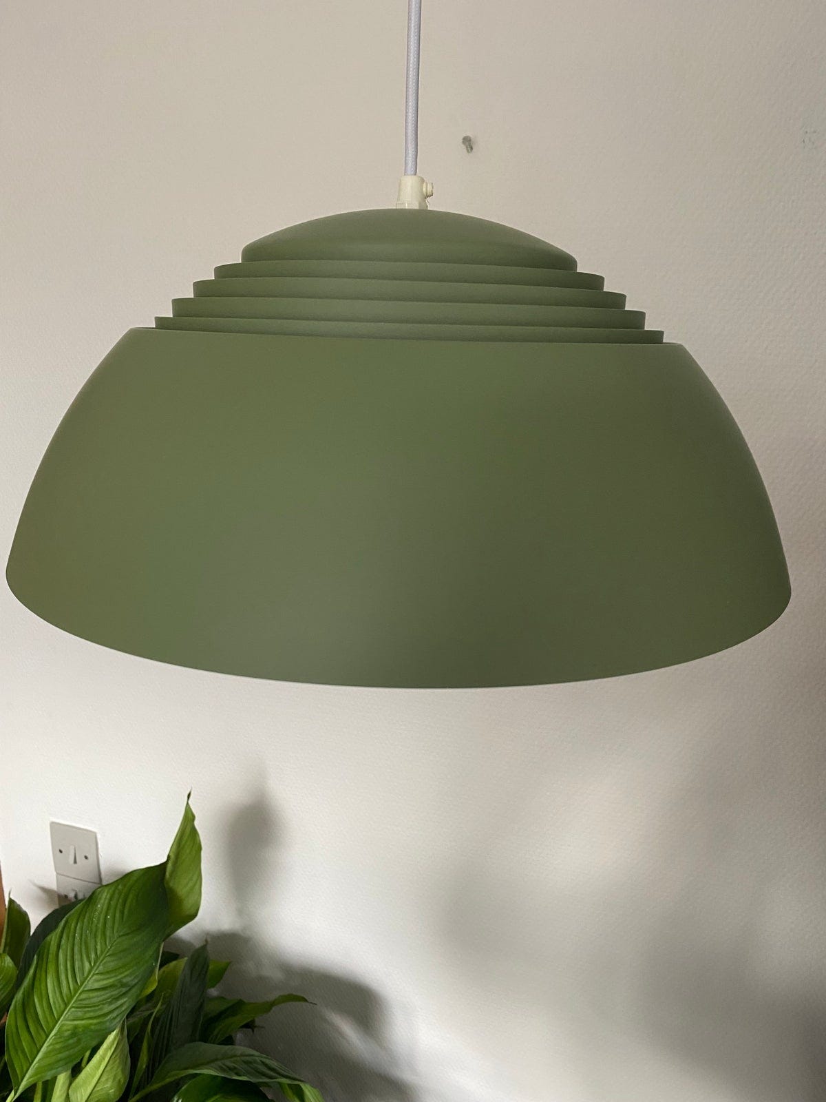 Arne Jacobsen, AJ Royal, pendel | DBA