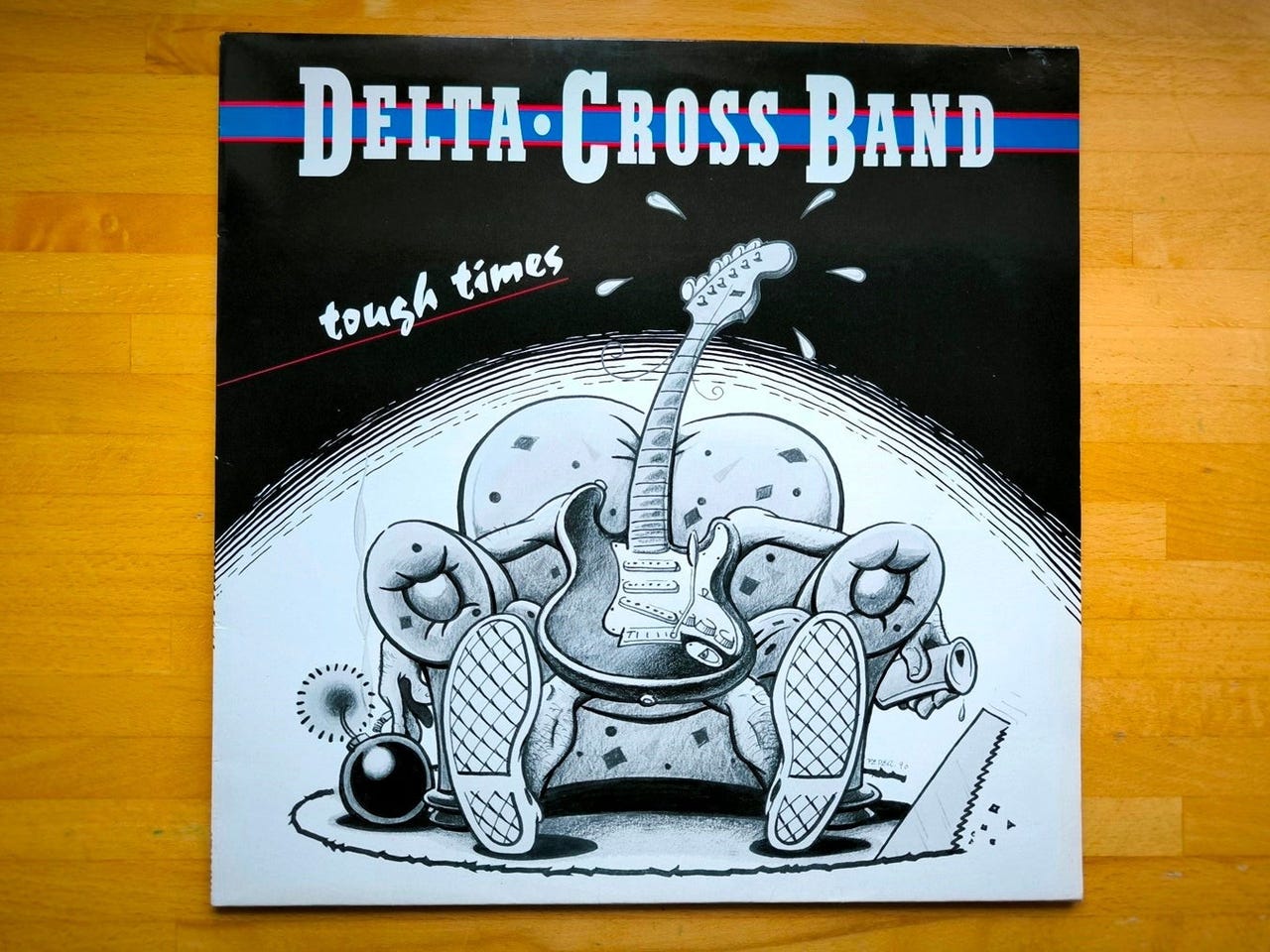 LP, Delta Cross Band | DBA