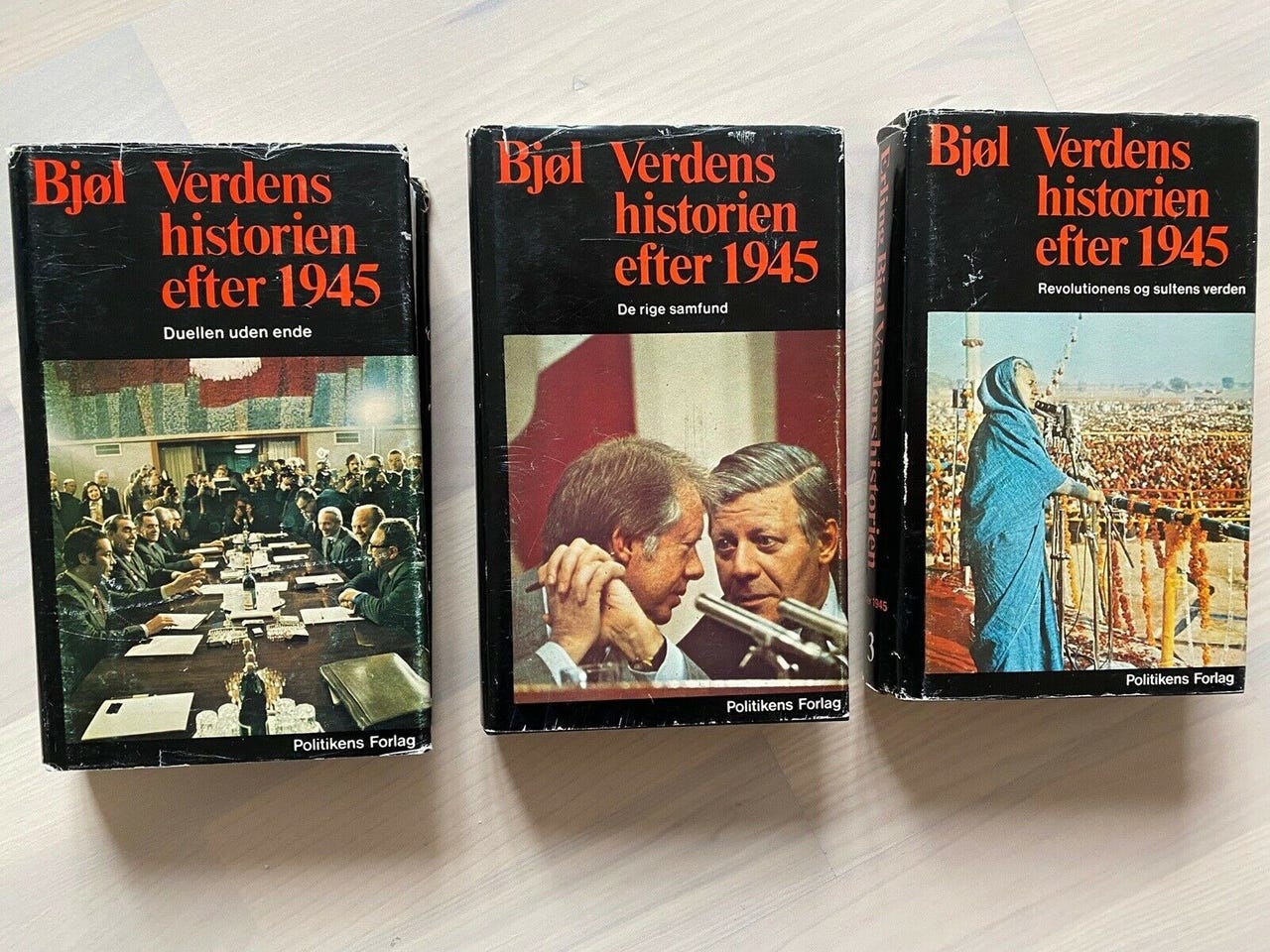 Verdens Historien efter 1945, Erling Bjøl, emne: historie og samfund | DBA