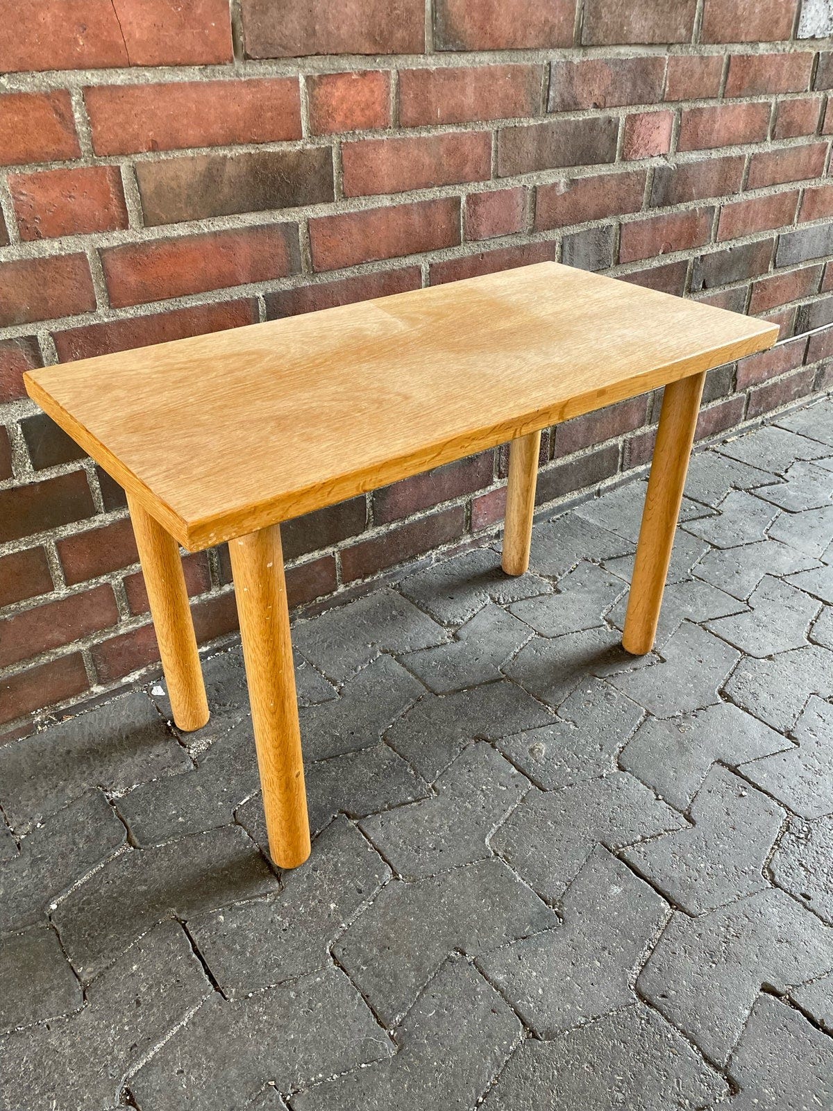 Hans J. Wegner, Bord | DBA