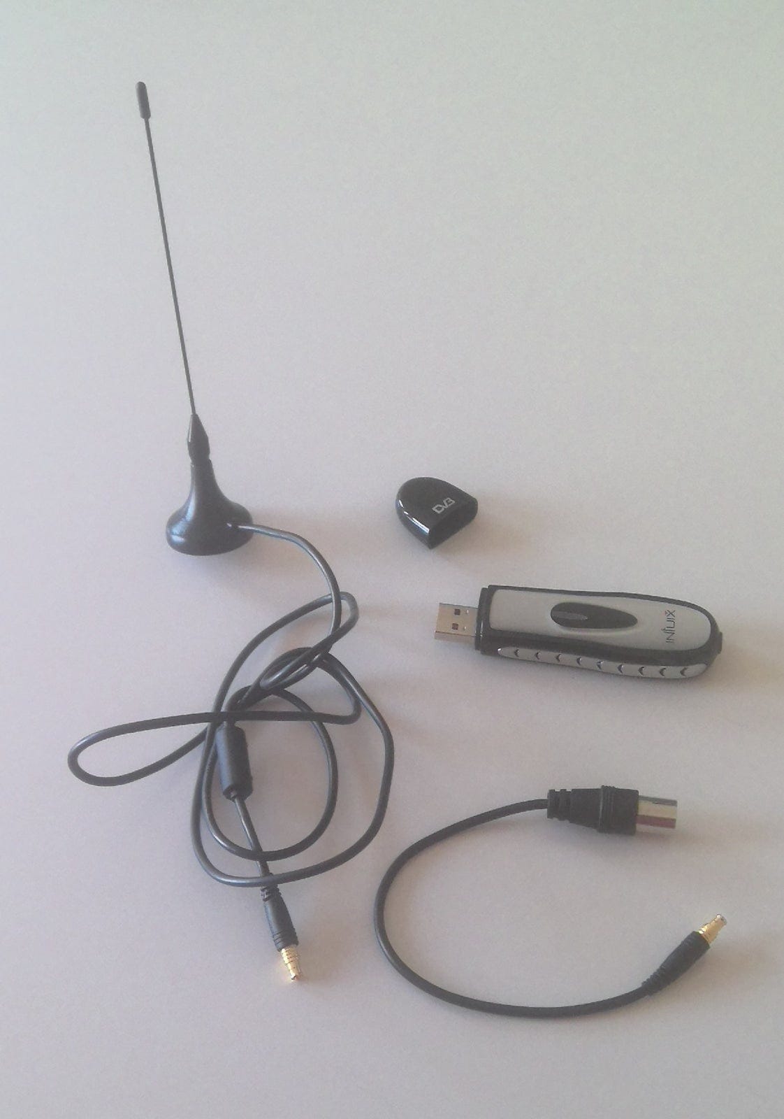 DVB-T USB Digital TV Tuner Stick w antenna, Intuix, Perfekt | DBA