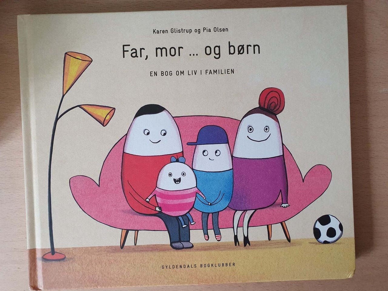 Far, mor ... og børn, Karen Glistrup og Pial Olsen | DBA