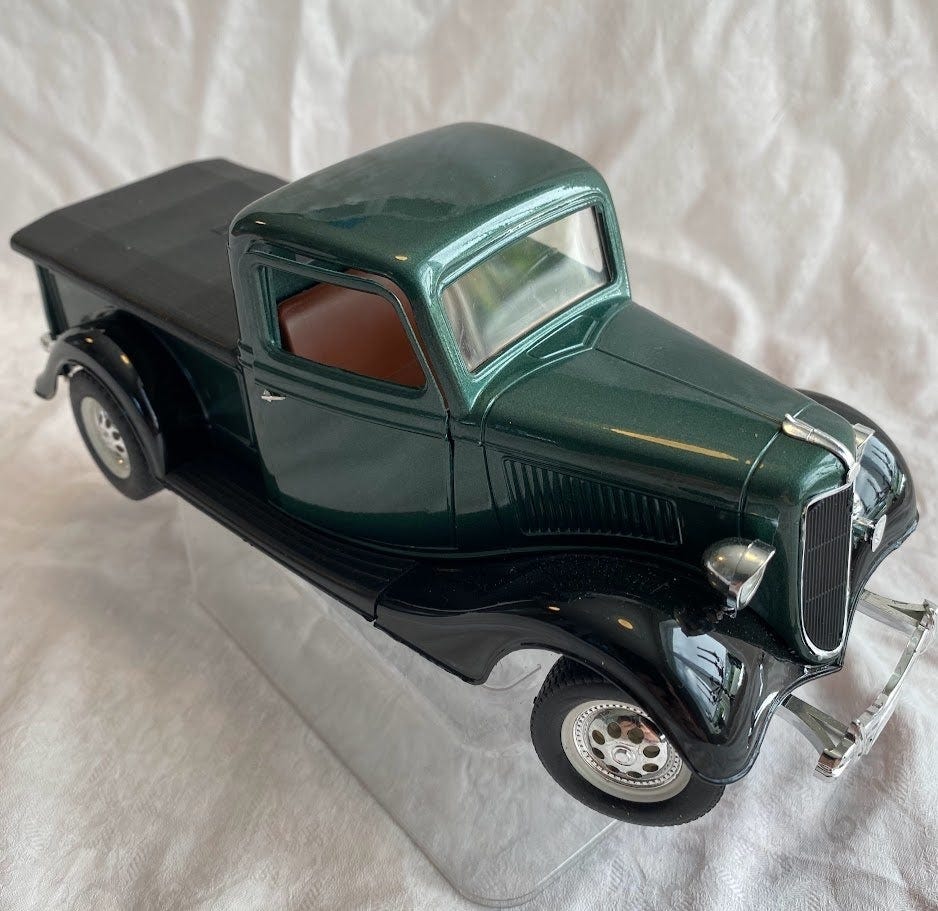 Modelbil, Ford V8. Pick-Up. 1936. Solido, skala 1:18 | DBA