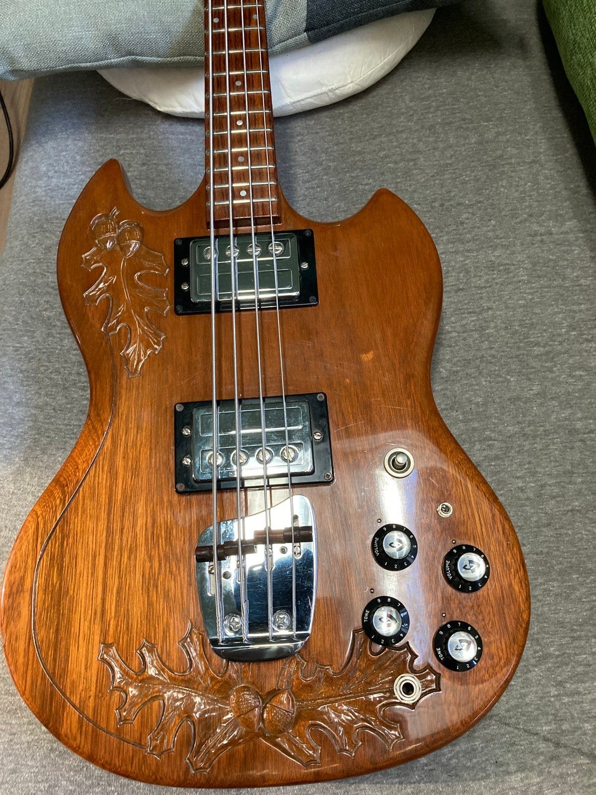 Elbas, Guild Model JSB 2 | DBA